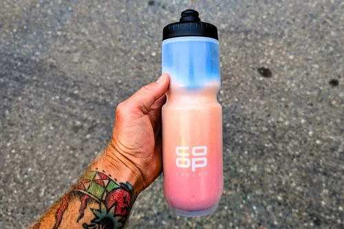 8 Best Bike Water Bottles of 2025 (Trail-Tested)