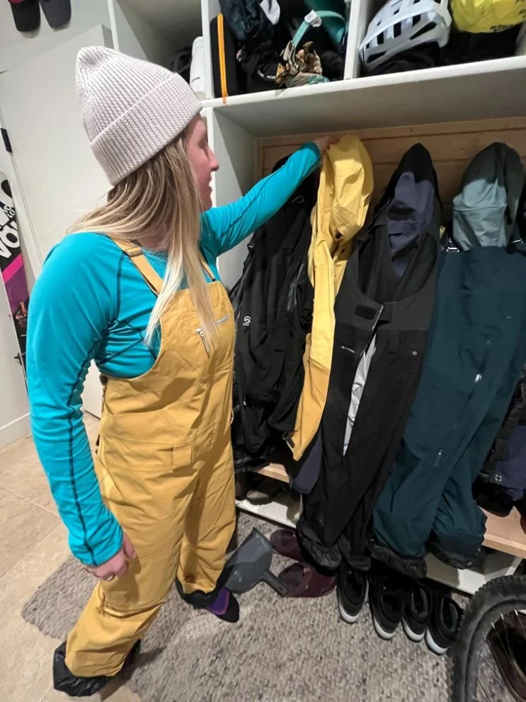 What to Wear Skiing: A Beginner's Guide to Ski Clothing