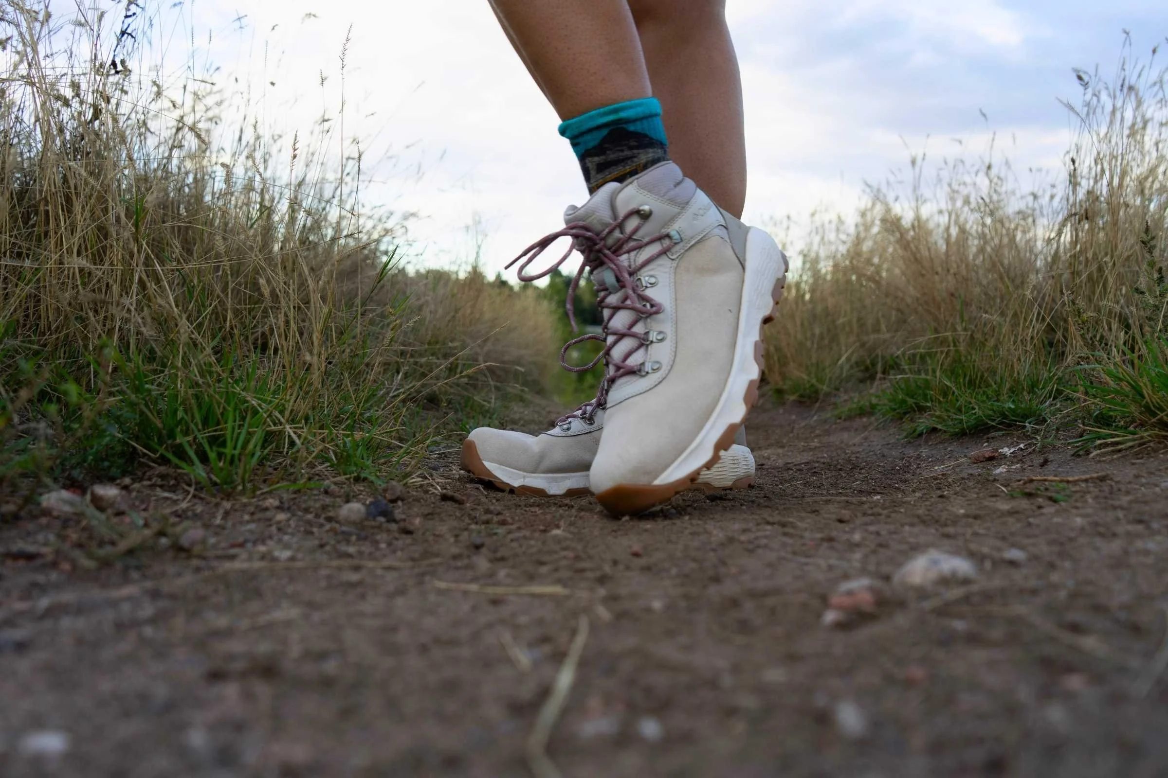 Columbia Newton Wander Hiking Boots Review (Tested)