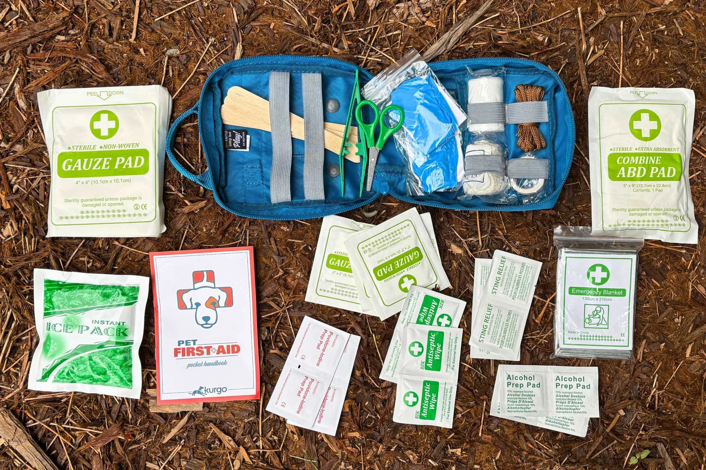 4 Best Dog First Aid Kits of 2025 (Field-Tested)