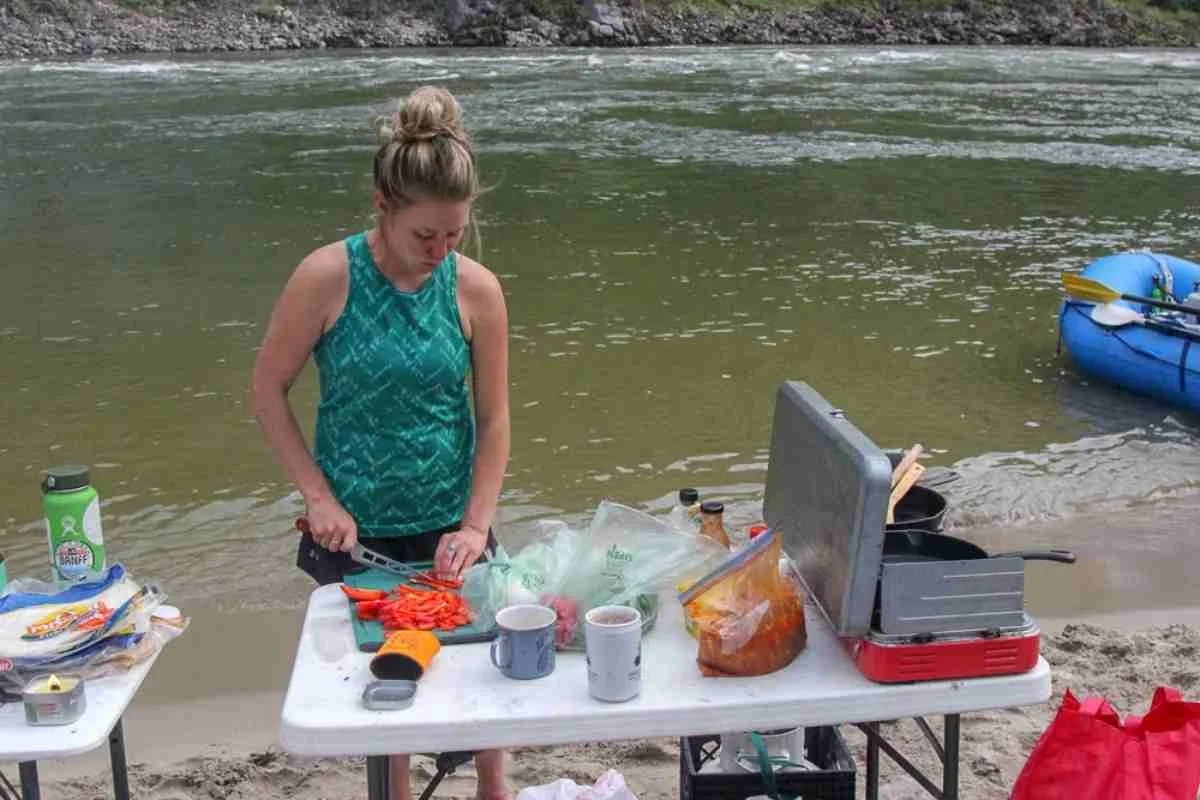 Camp kitchen essentials checklist: Reliable gear for campsite cooking