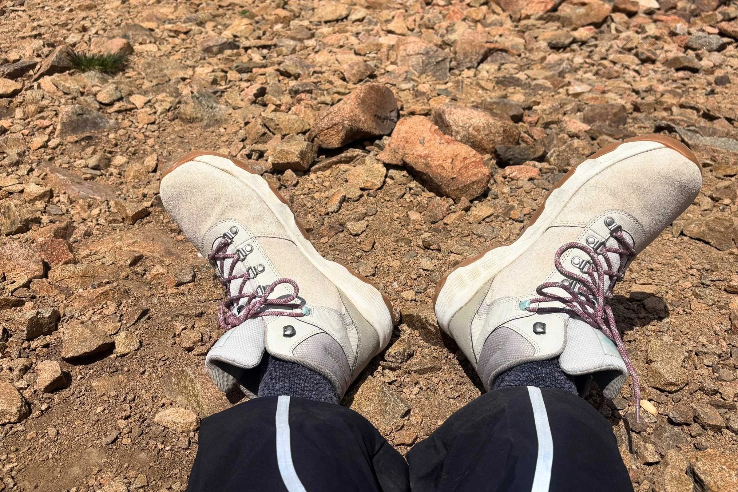 Columbia Newton Wander Hiking Boots Review (Tested)