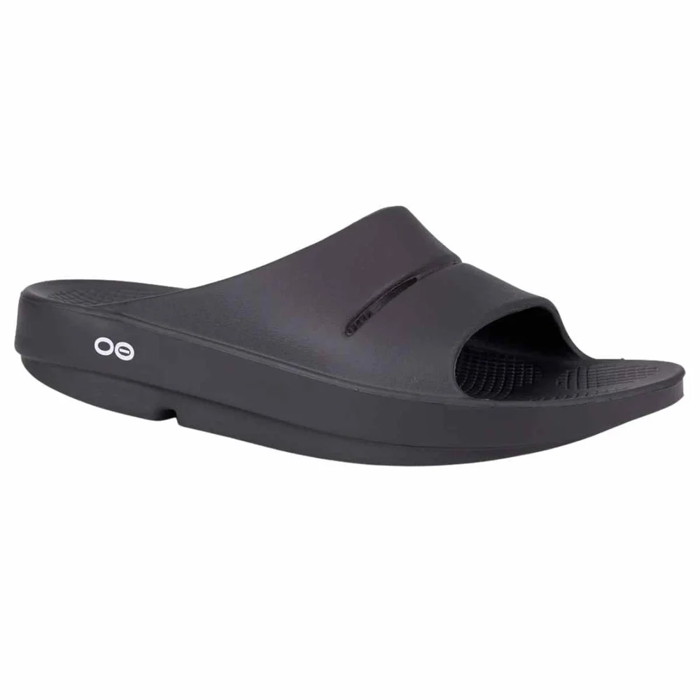 OOFOS OOahh Slides Recovery Shoes Review (Tested)