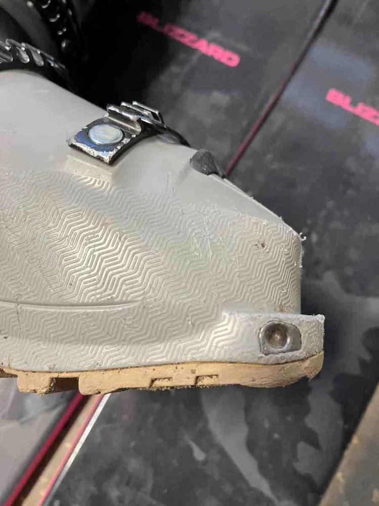 Ski Bindings: What are They and How to Choose