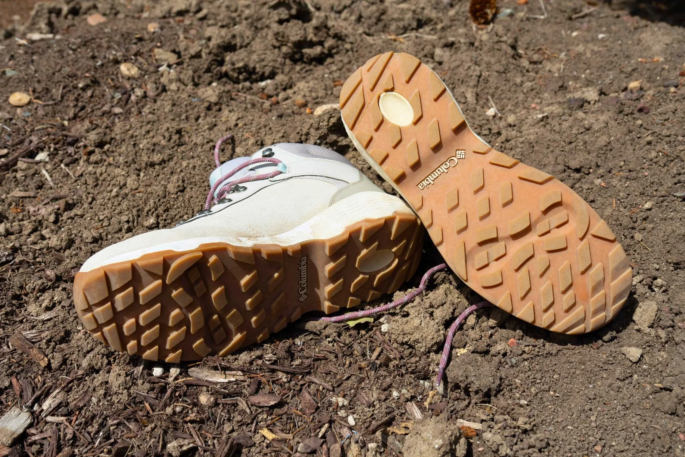 Columbia Newton Wander Hiking Boots Review (Tested)
