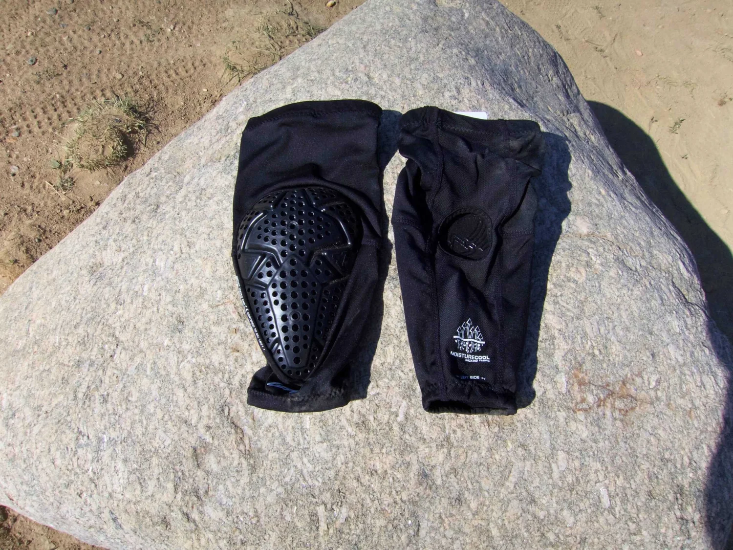 4 Best MTB Elbow Pads of 2026 (Tested & Reviewed)