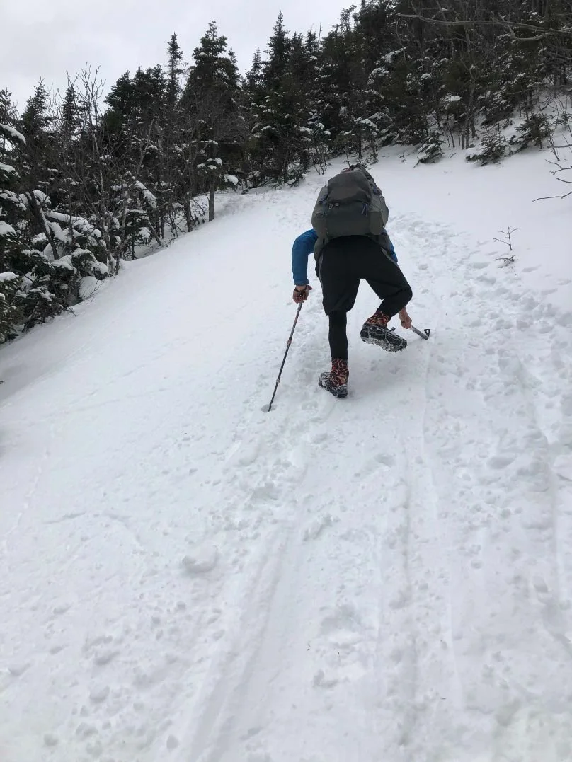 What to wear winter hiking: Stay warm and dry