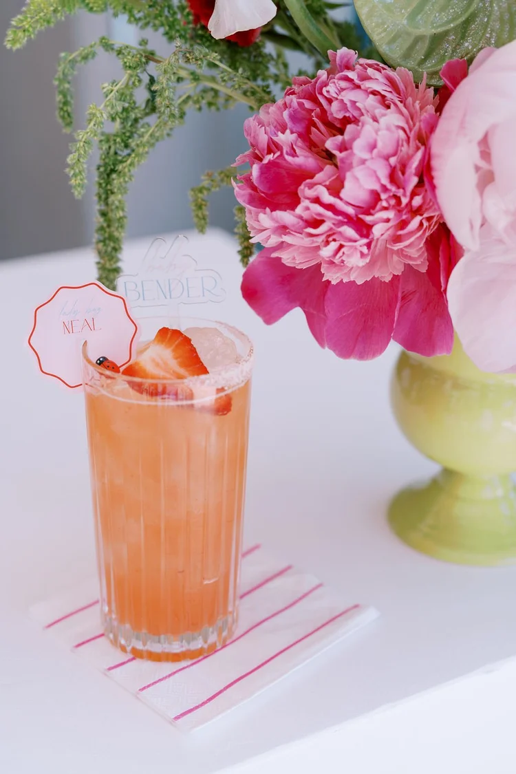 Floral Cocktails: The Must-Have Bar Trend for 2025 — Mobile Mixologist