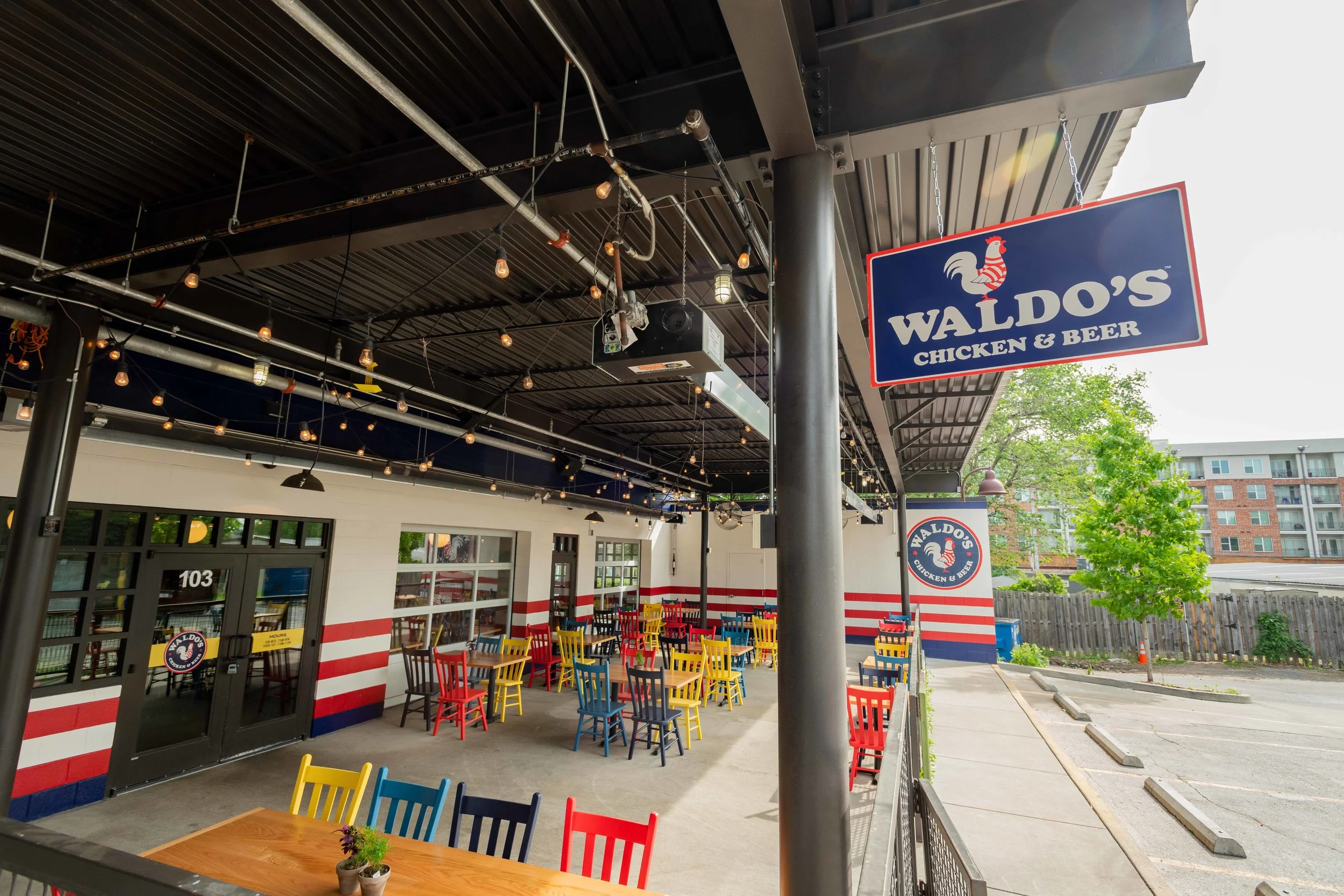 Breckenridge Village, Little Rock — Waldo's Chicken and Beer