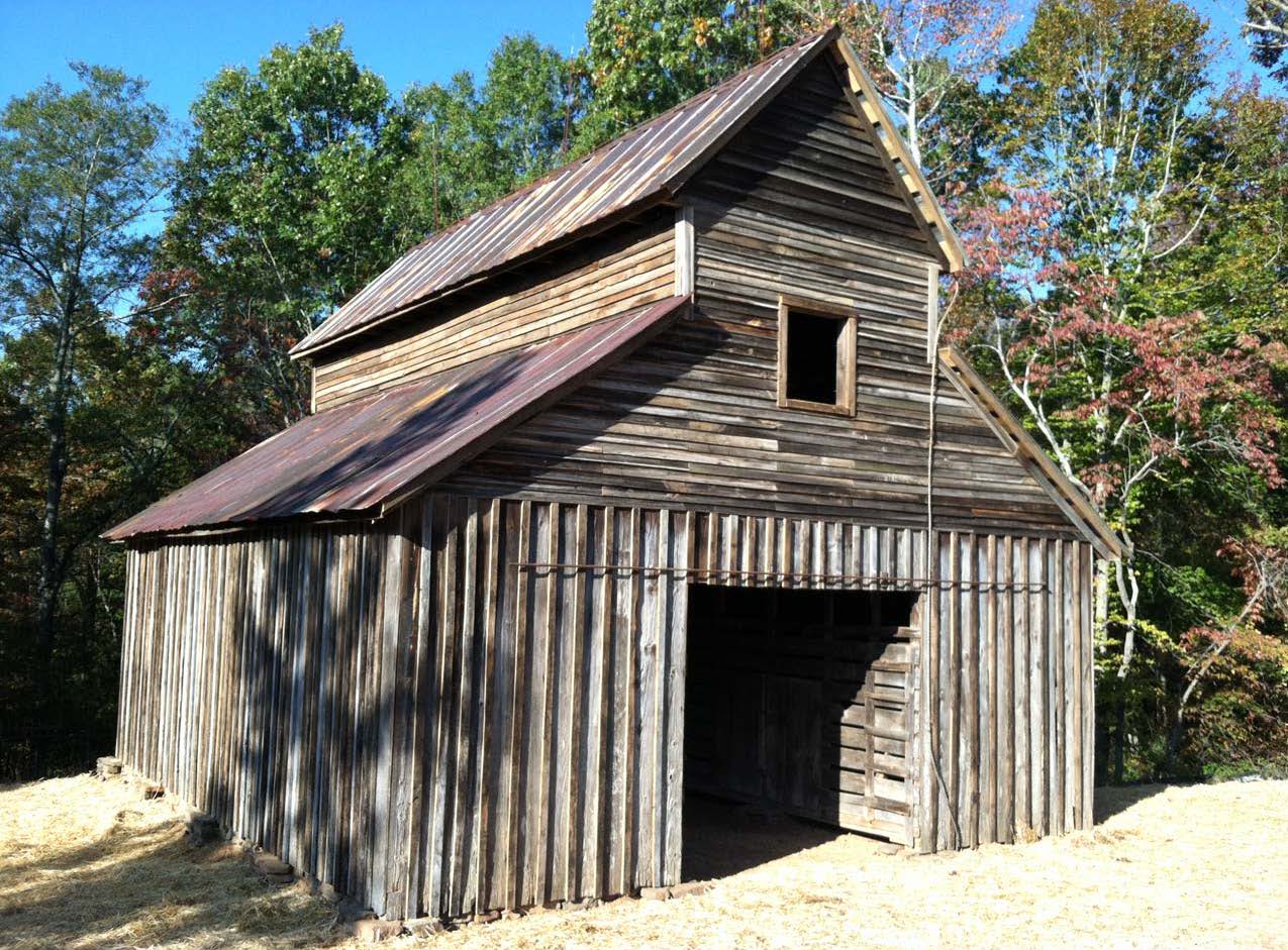 LEE FARM BARN — Macallan Construction