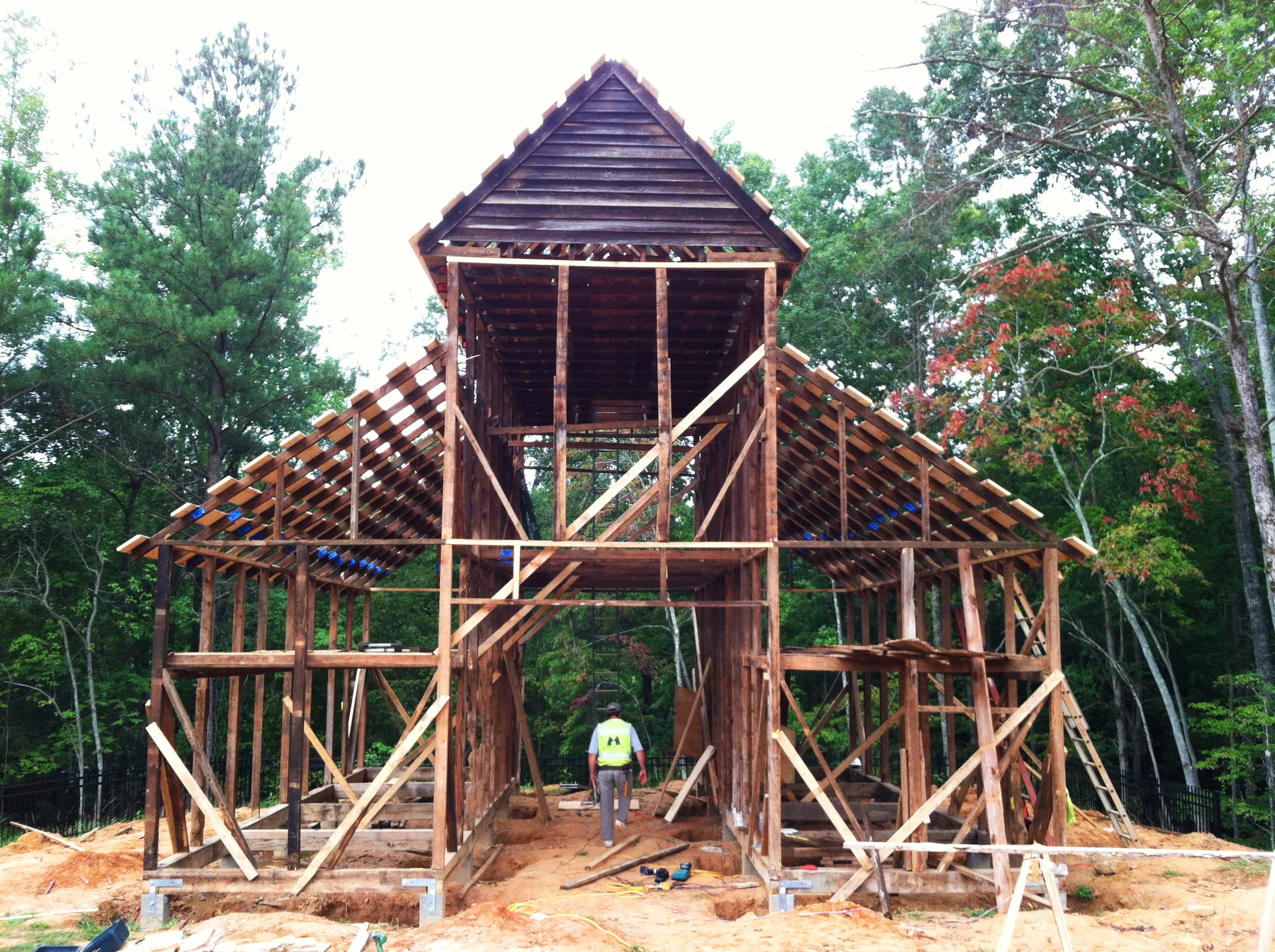 LEE FARM BARN — Macallan Construction