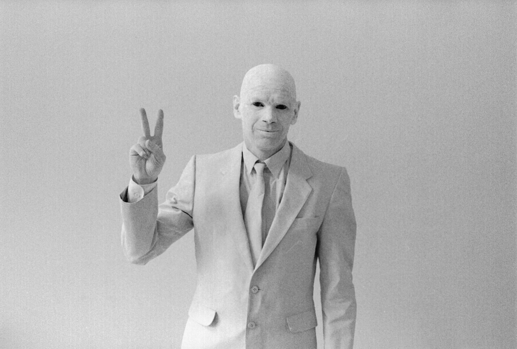 EXHIBITIONS - CURATOR RAUL ZAMUDIO — THE EMPTY CIRCLE