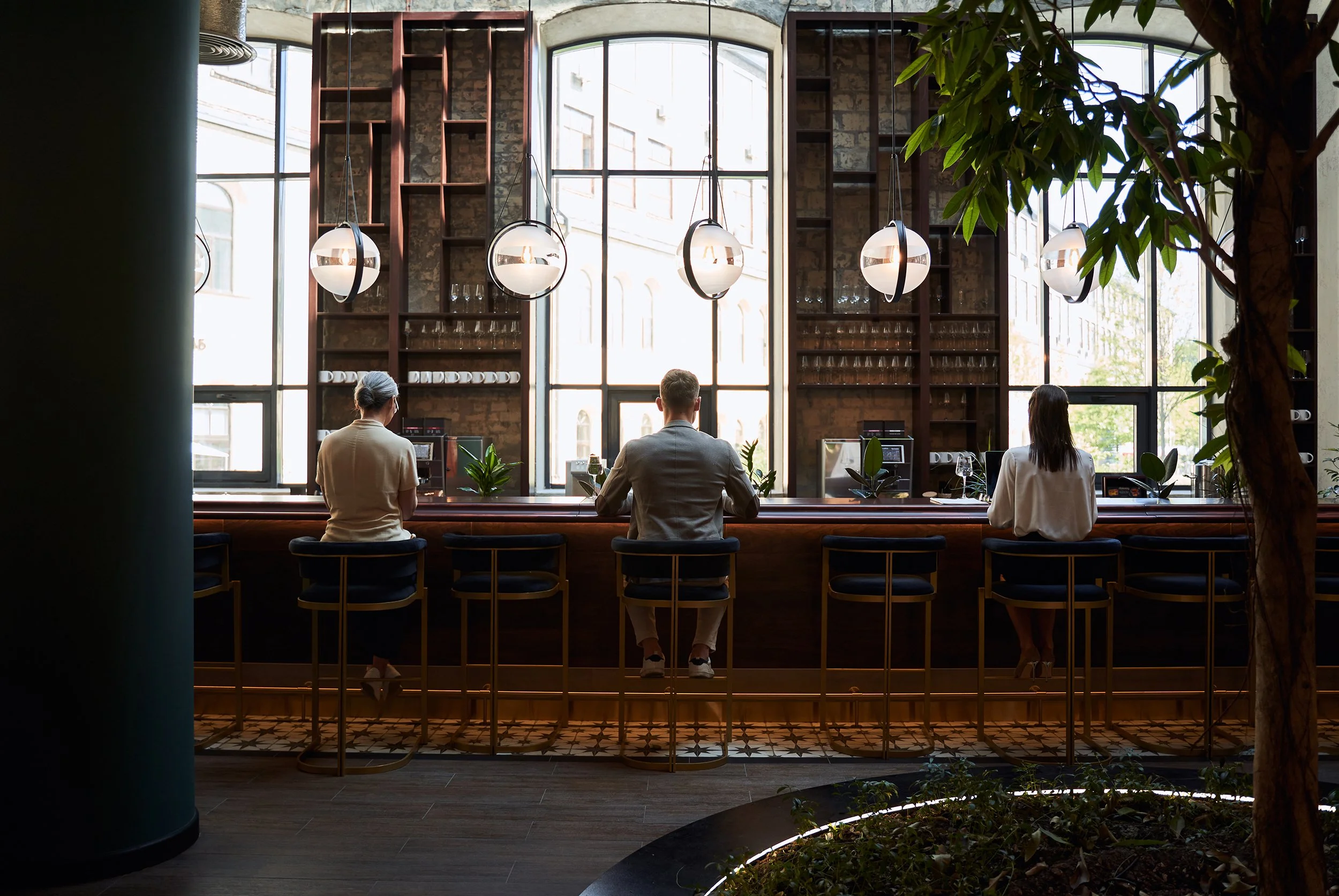 Why Your Bar Isn't Getting Traffic During the Week and How to Fix It ...