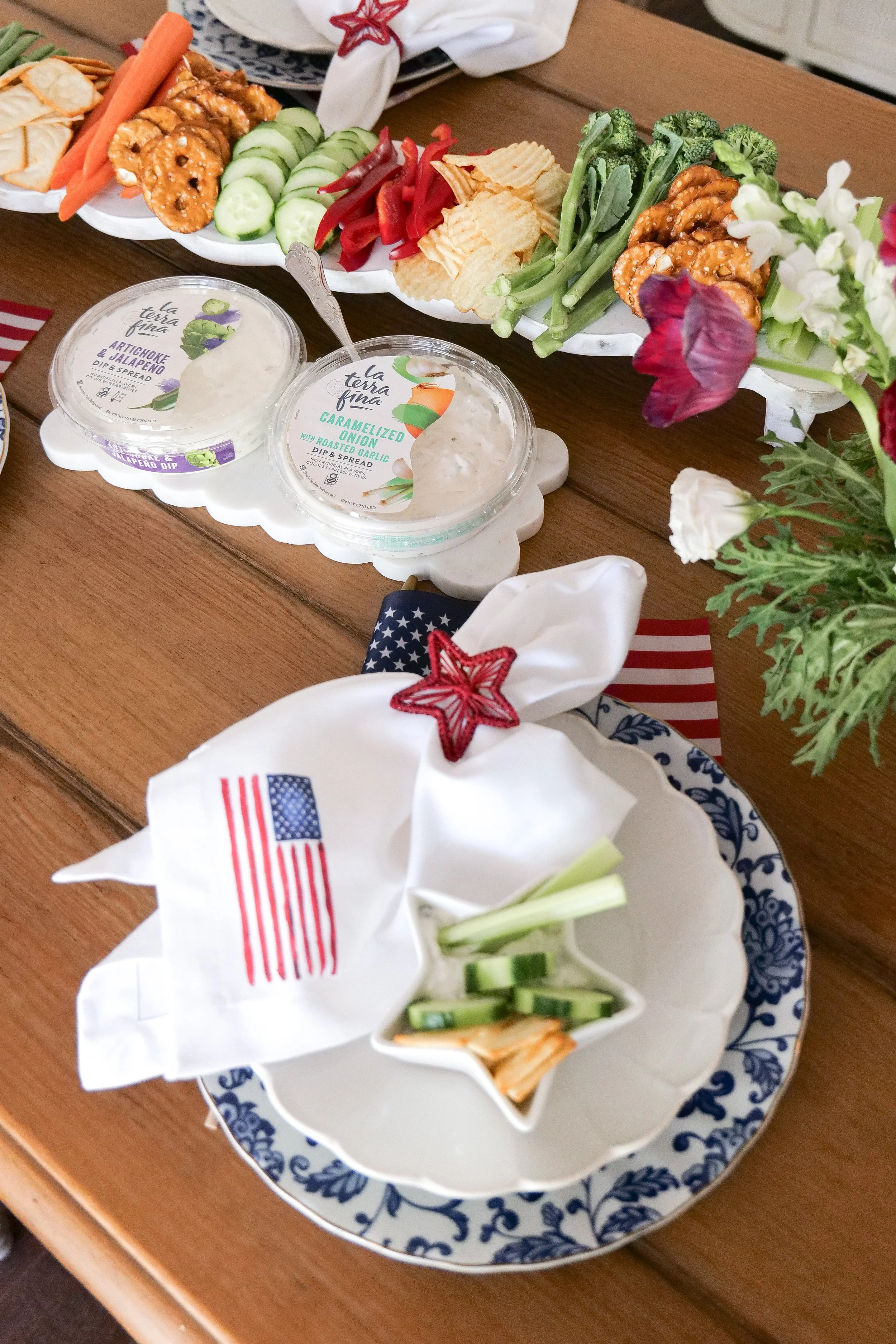 Easy 4th of July Centerpiece and Table Settings — Amanda Warren