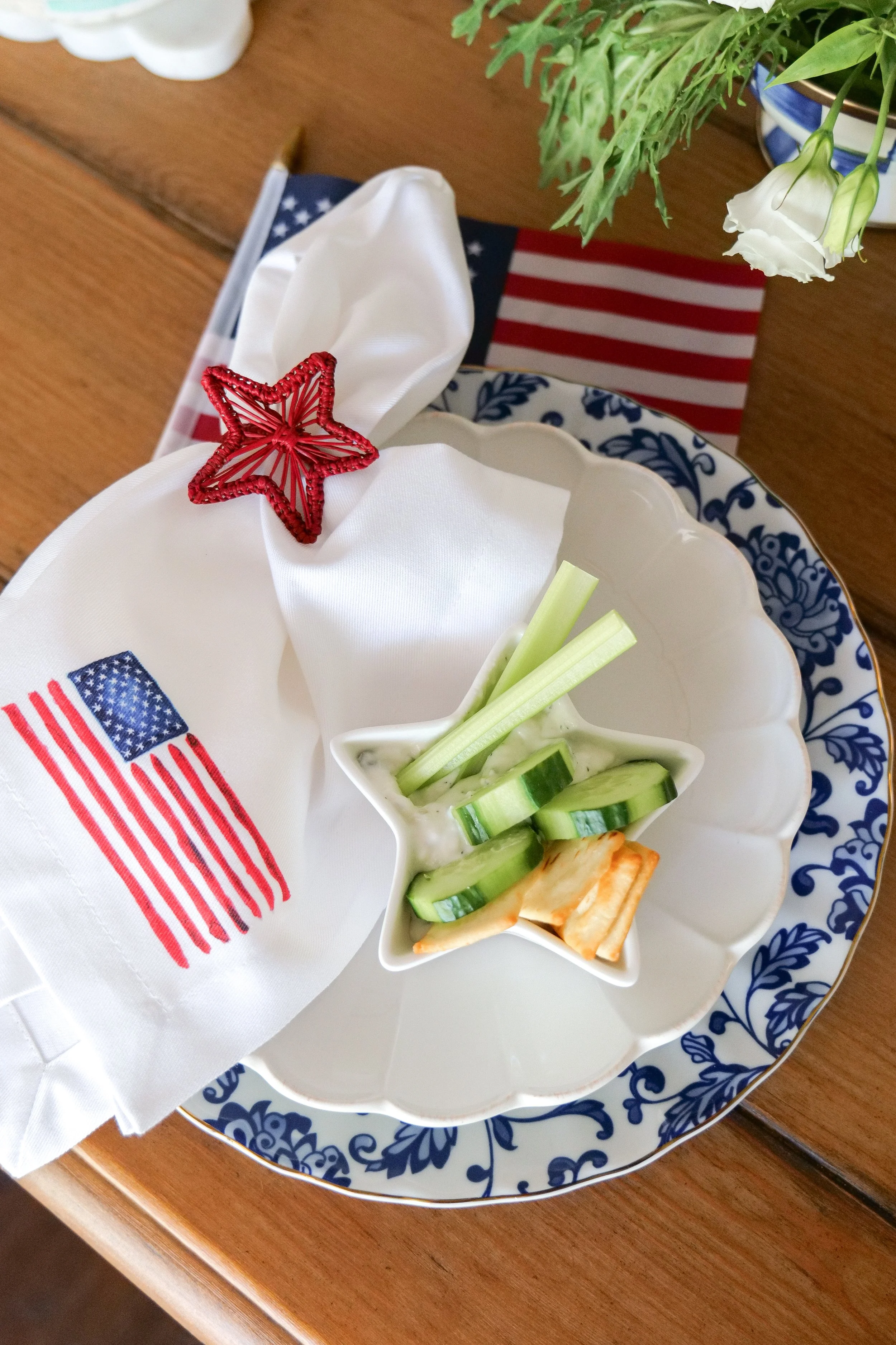 Easy 4th of July Centerpiece and Table Settings — Amanda Warren