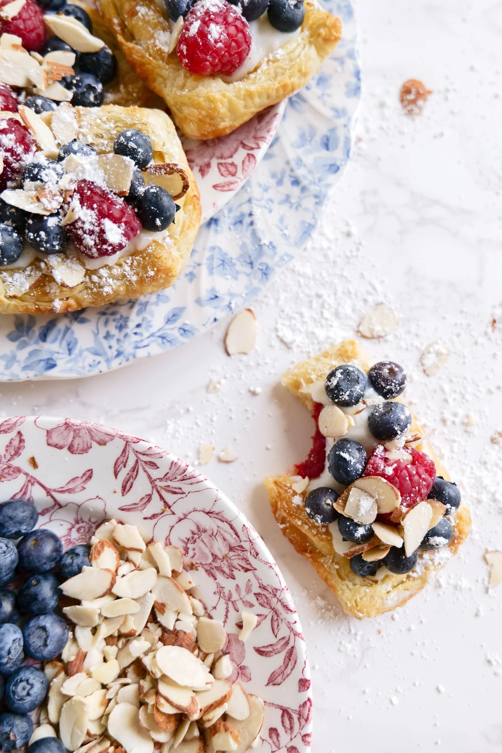 An Irresistible Treat: The Delicious Berry Custard Puff Pastry Tart ...