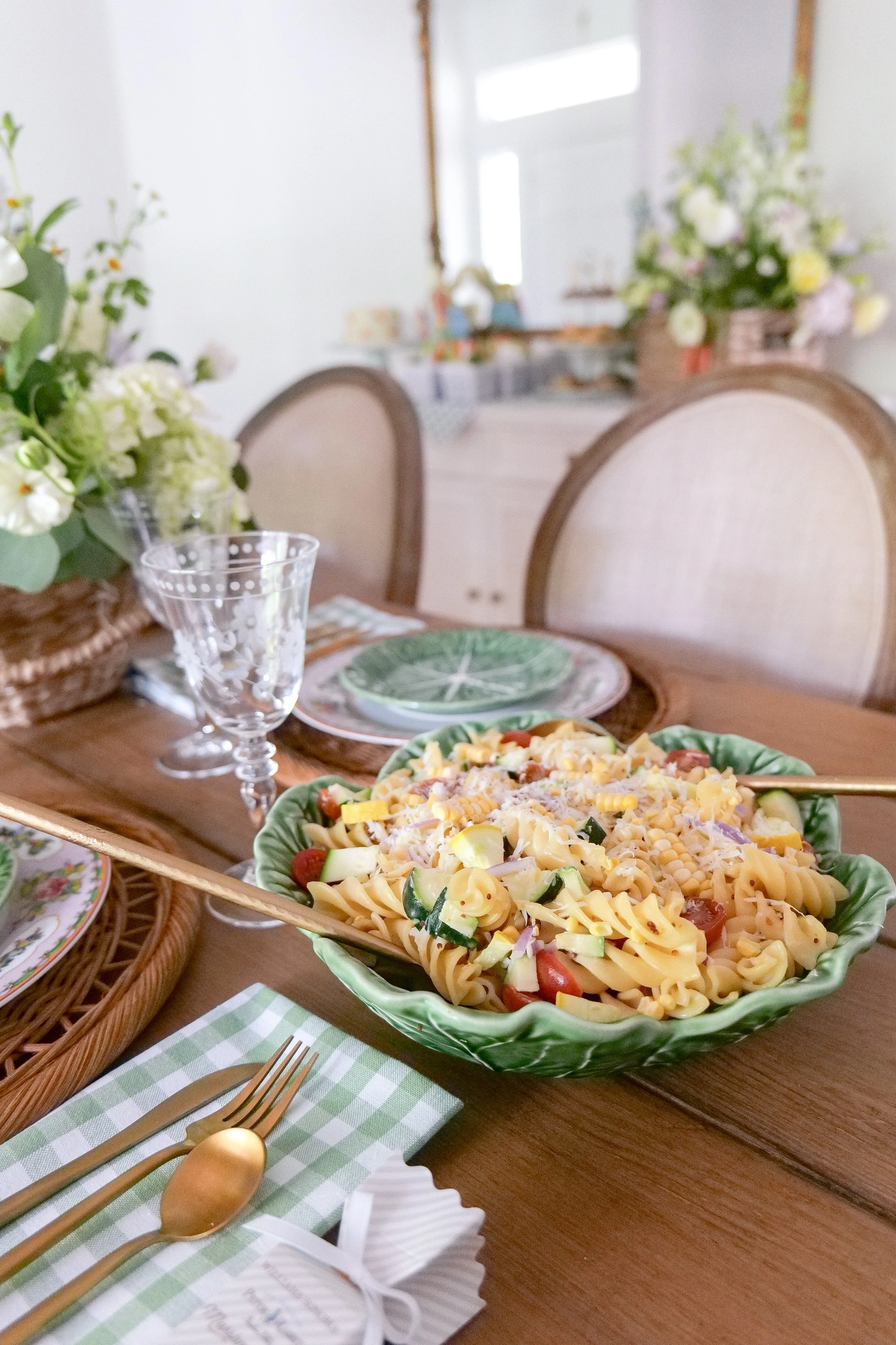 Create an Unforgettable Peter Rabbit Theme Party with Stunning Table ...