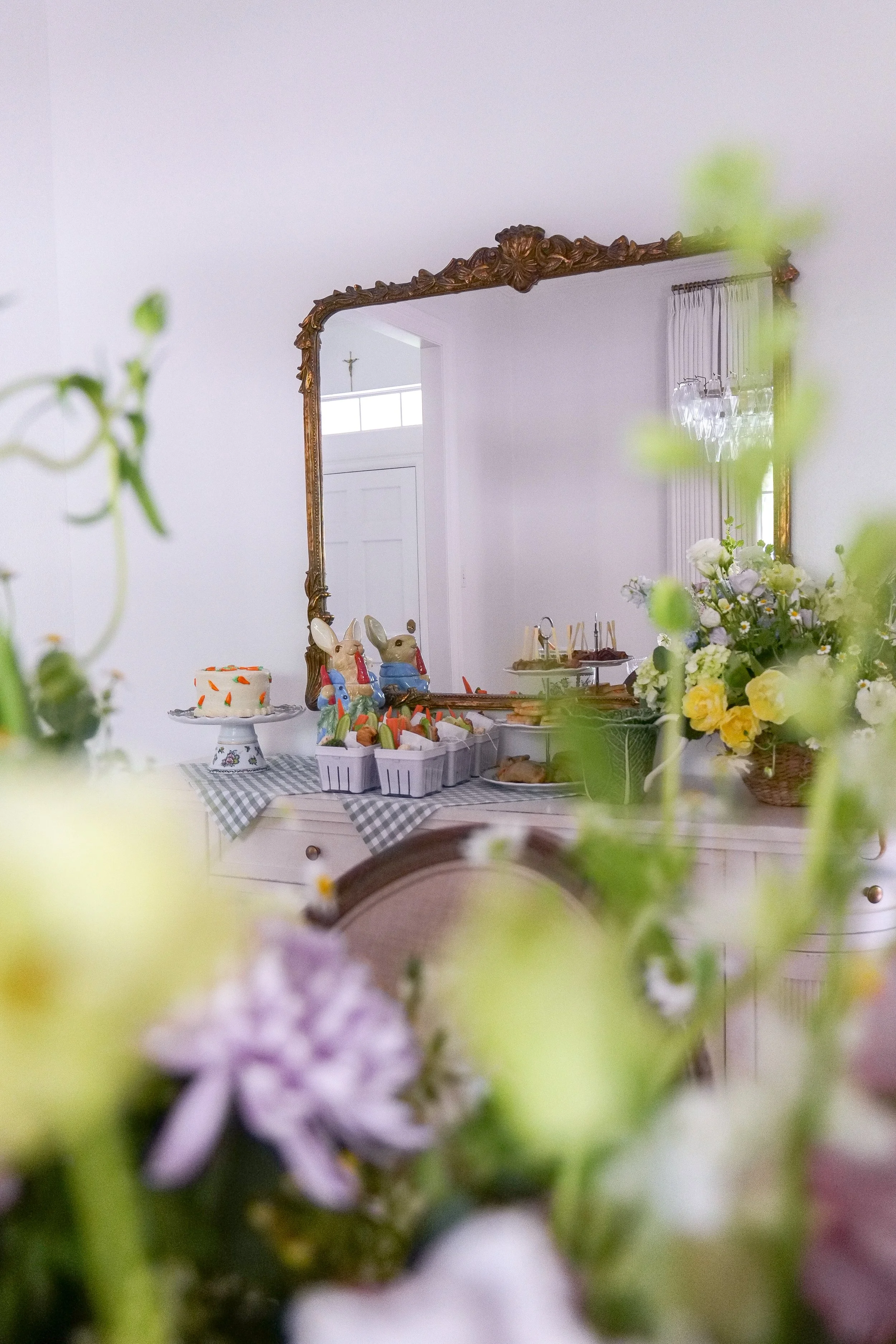 Create an Unforgettable Peter Rabbit Theme Party with Stunning Table ...