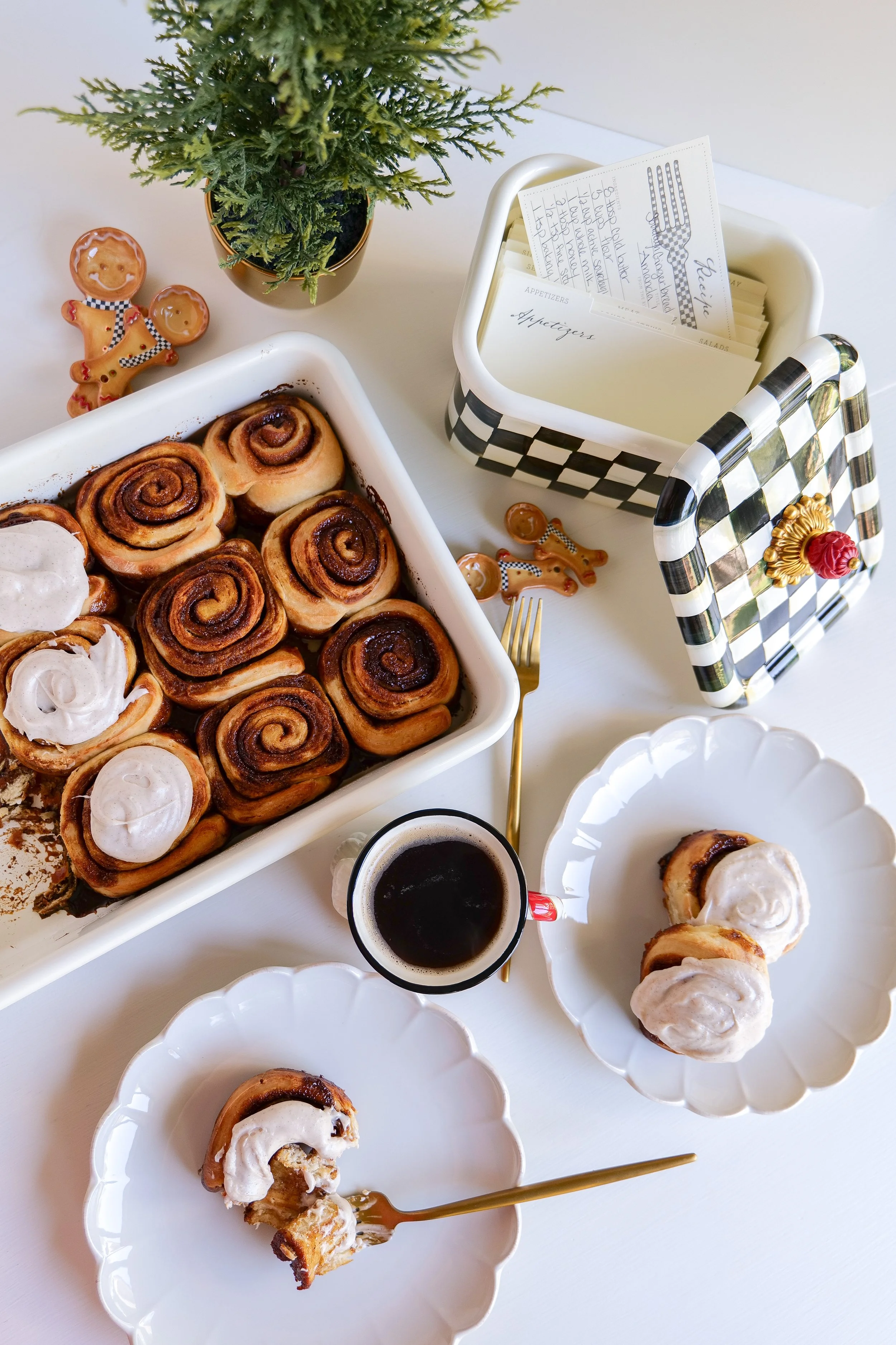 Unlock the Irresistible Magic of Gingerbread Cinnamon Rolls Made with ...