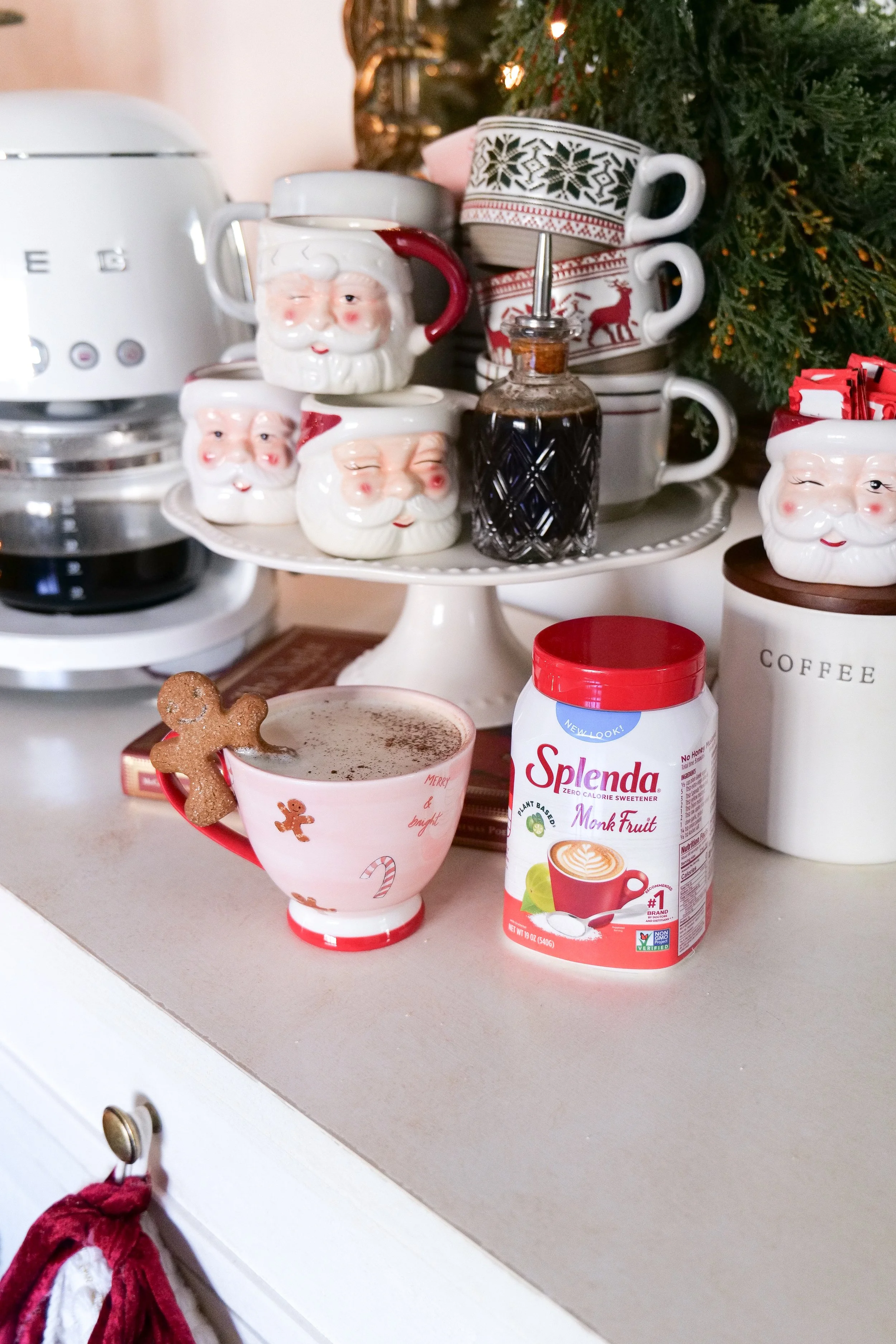 Indulge in Coziness: The Ultimate Homemade Gingerbread Latte Recipe ...