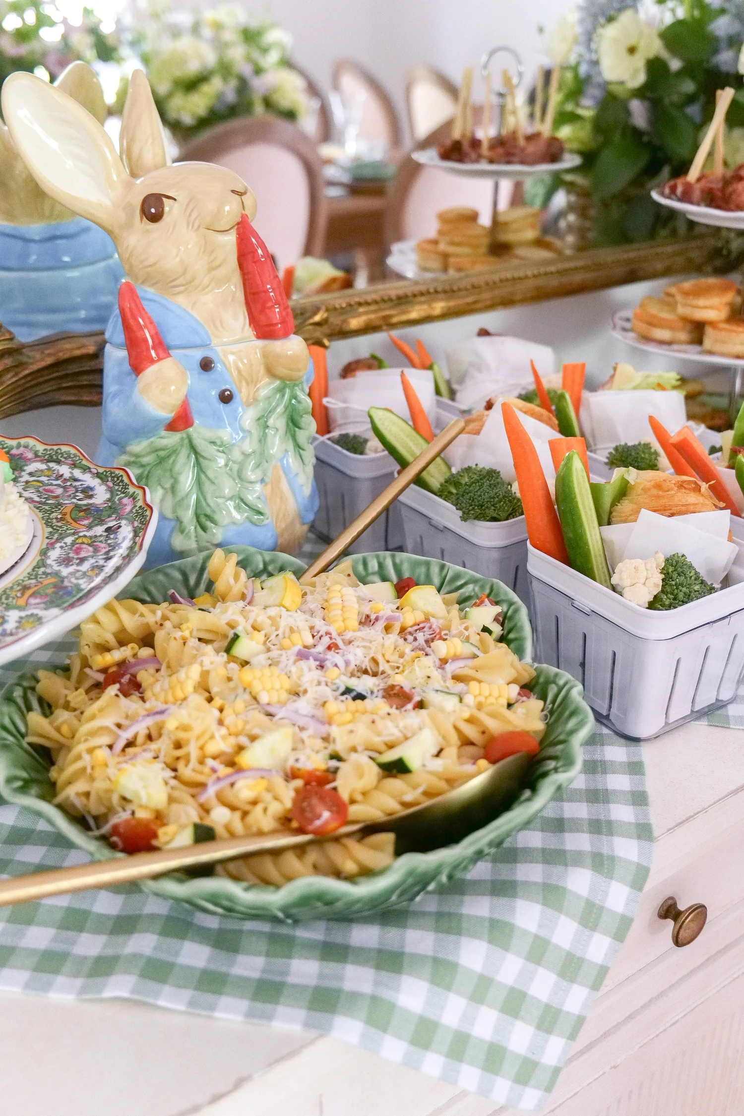 Create an Unforgettable Peter Rabbit Theme Party with Stunning Table ...
