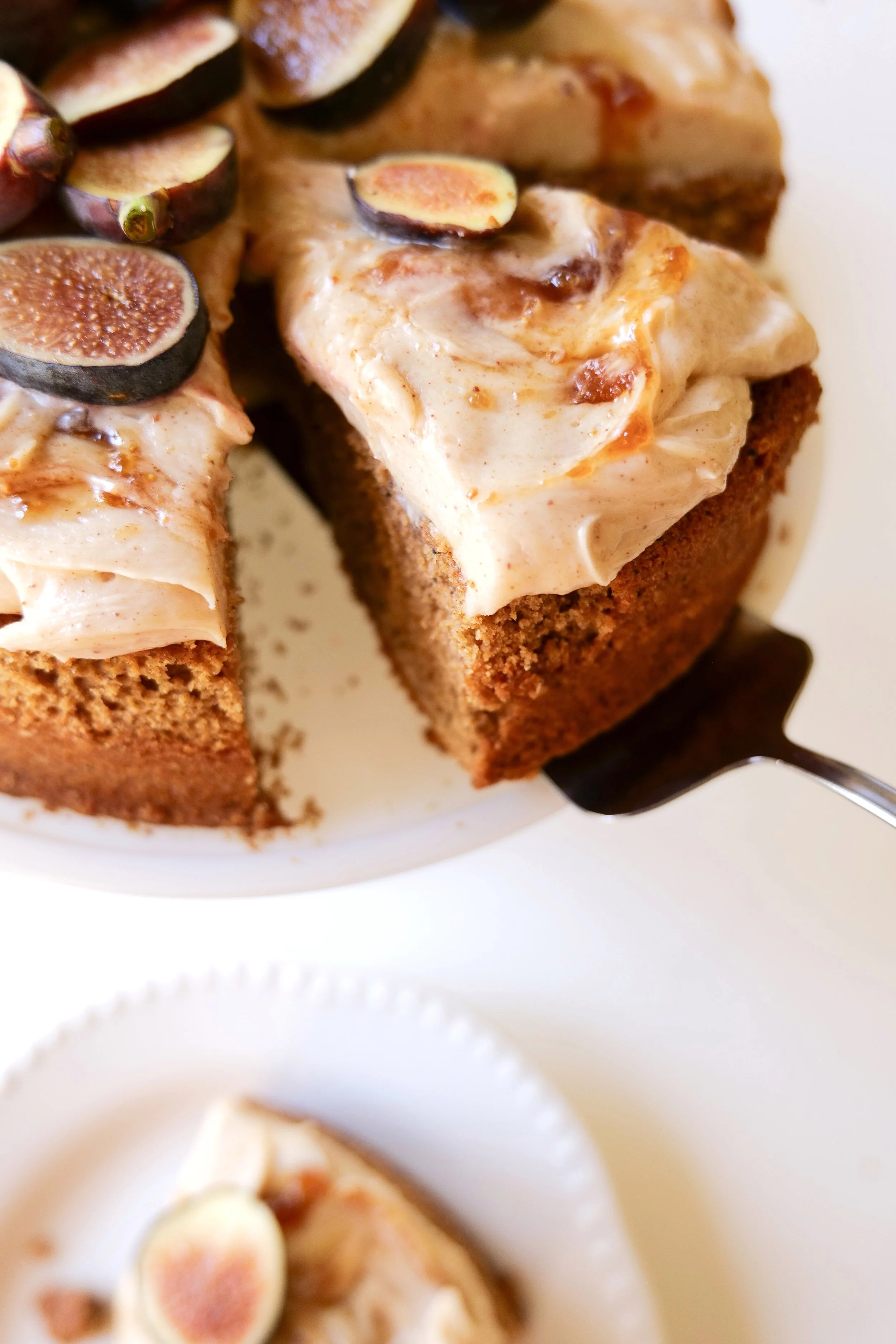Indulge Your Sweet Tooth with This Delicious Brown Butter Spice Cake ...