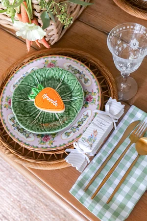 Create an Unforgettable Peter Rabbit Theme Party with Stunning Table ...