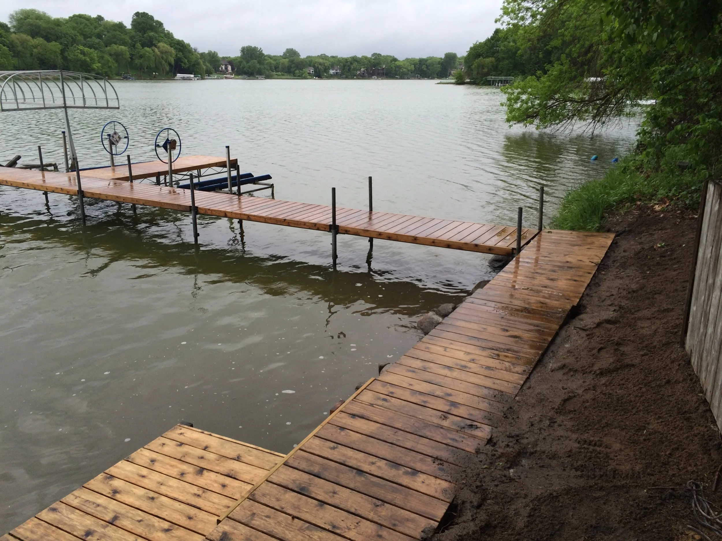 MN Docks & Boat Lifts - 10,000 DOCKS