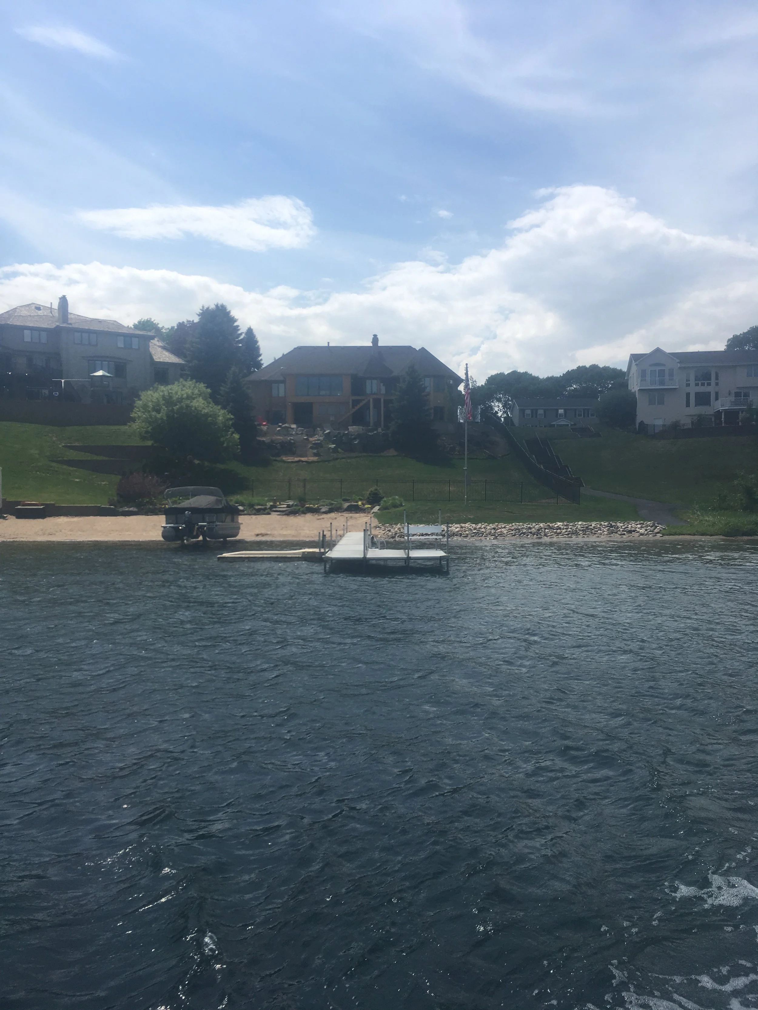 MN Docks & Boat Lifts - 10,000 DOCKS