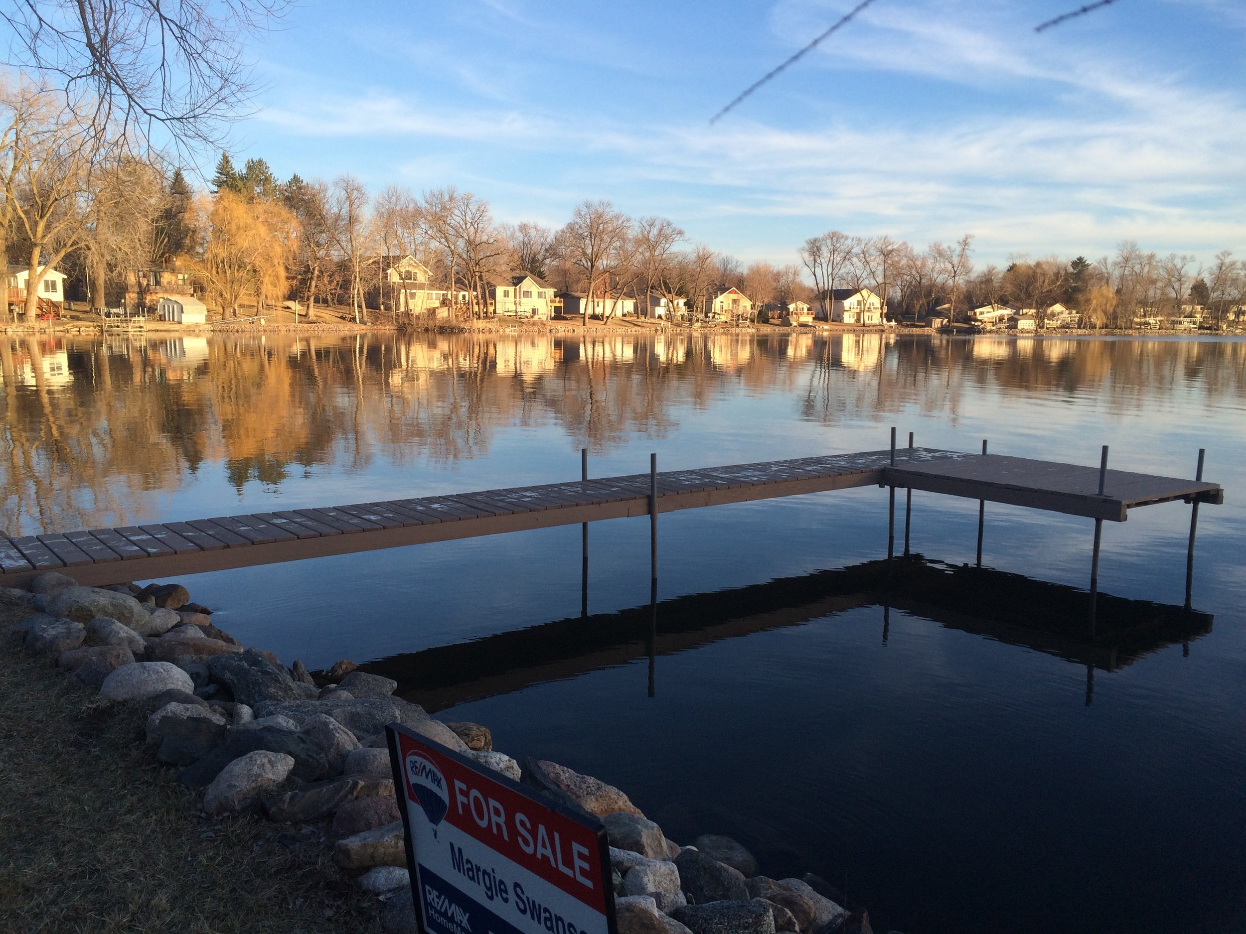 MN Docks & Boat Lifts - 10,000 DOCKS