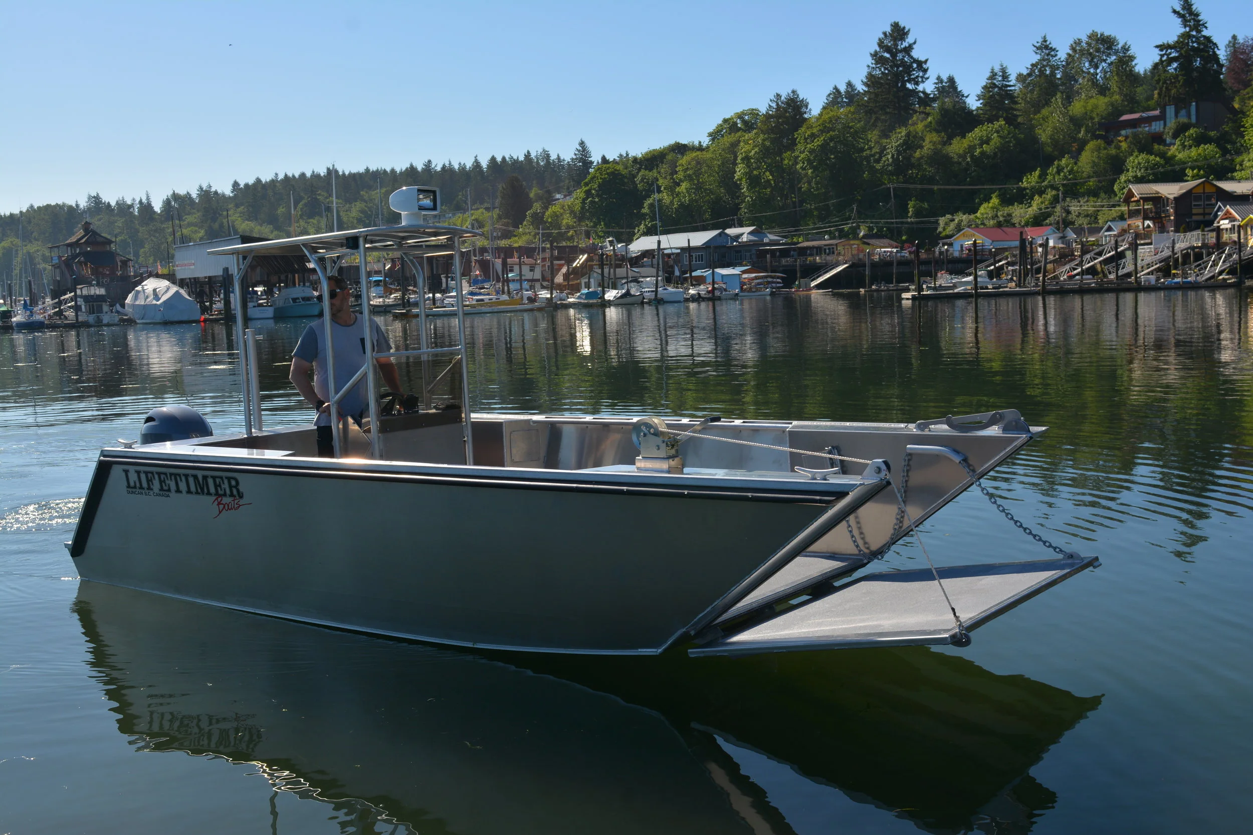 Discovery Crew Series — Lifetimer Boats