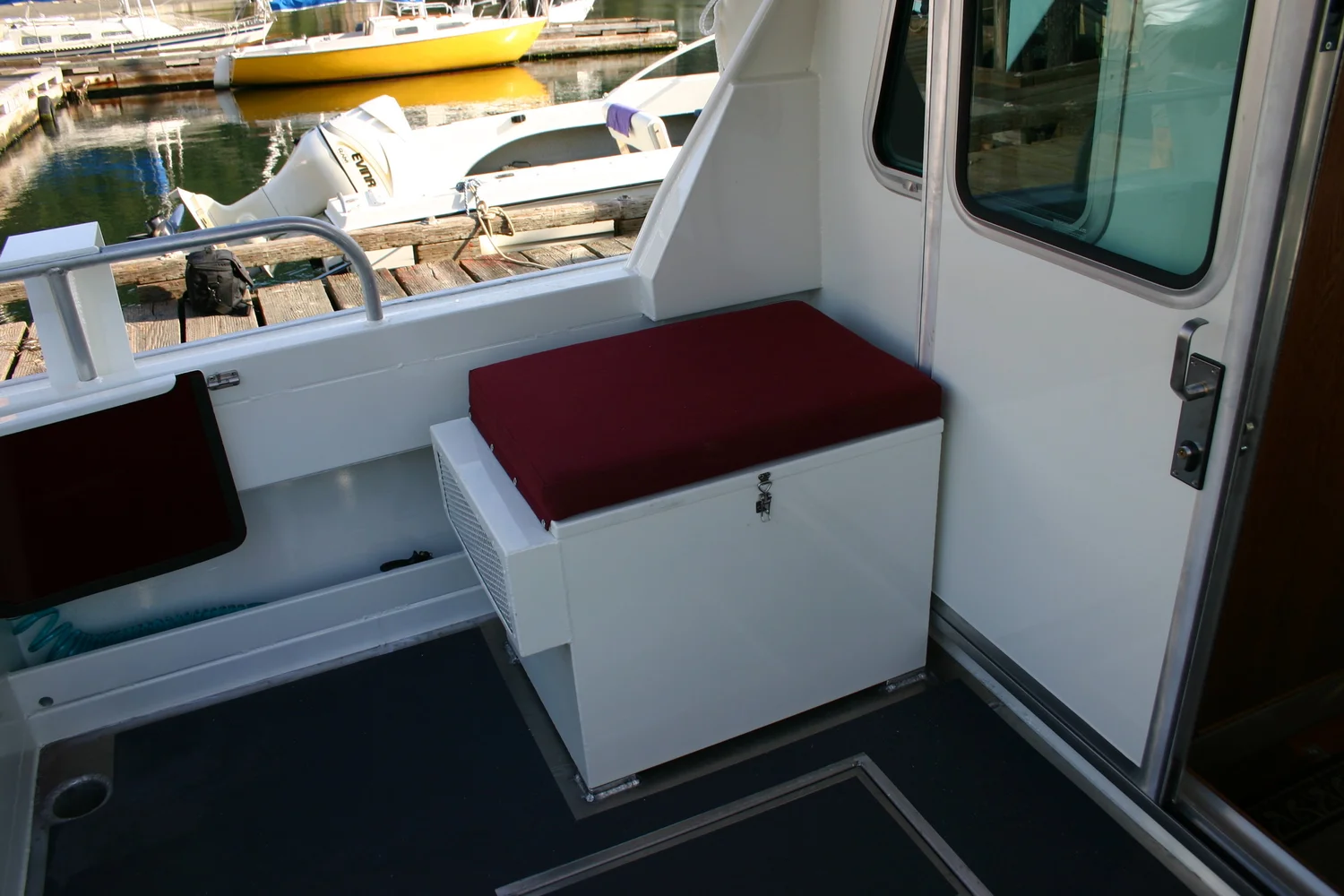 Discovery Pleasure Series All Aluminum Boat — Lifetimer Boats
