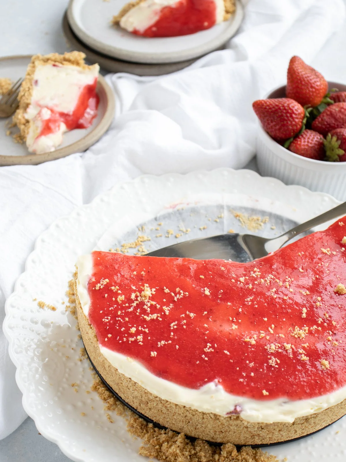 Easy No-Bake Strawberry Cheesecake — Stripes & Willows