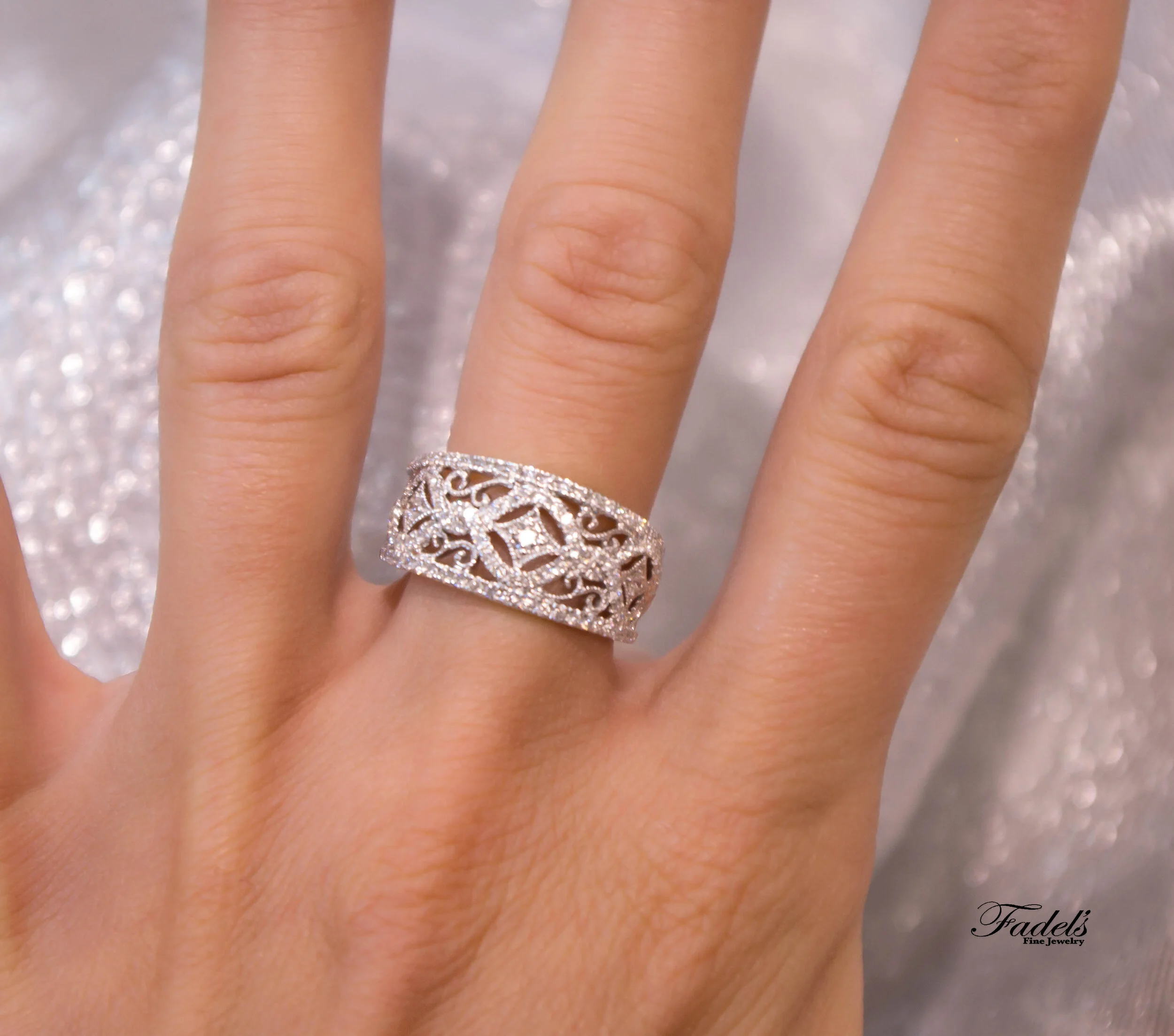 Diamond Ring Why Wedding Band On Right Hand Simon MR2630 Caviar Right ...