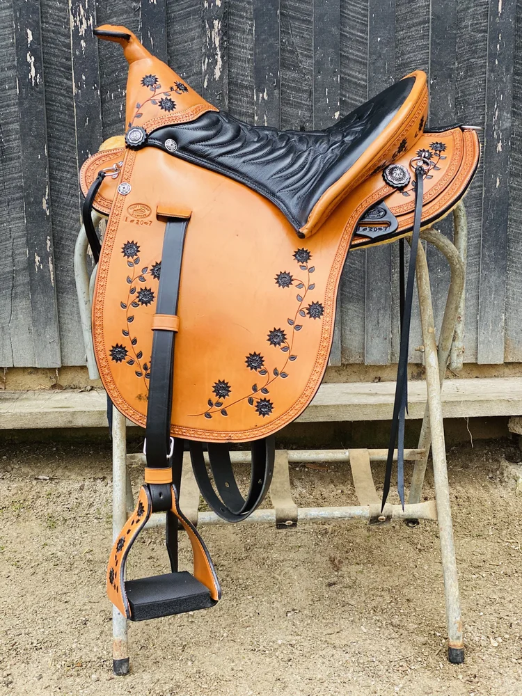 Buena Vista Saddle custom made by the legend, Eli Miller — Horse Of ...