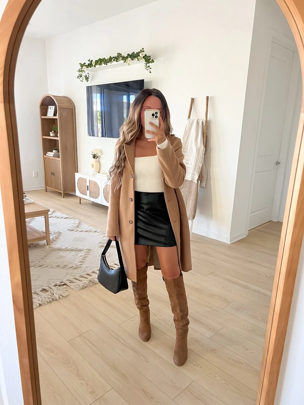 Chic Fall Date Night Outfits to Recreate