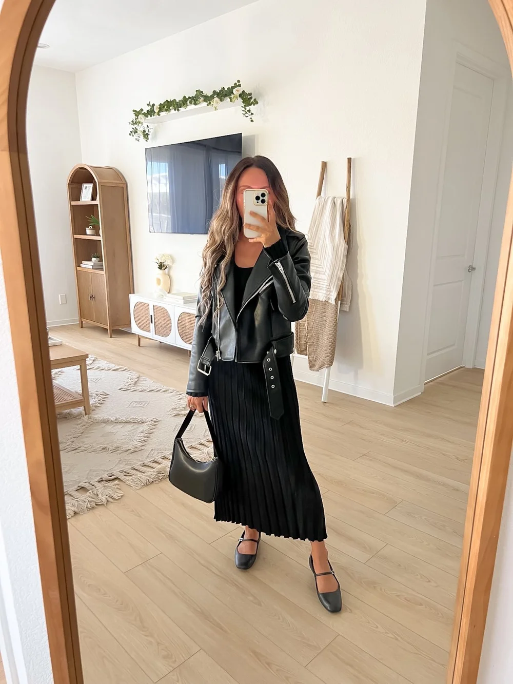 Chic Fall Date Night Outfits to Recreate