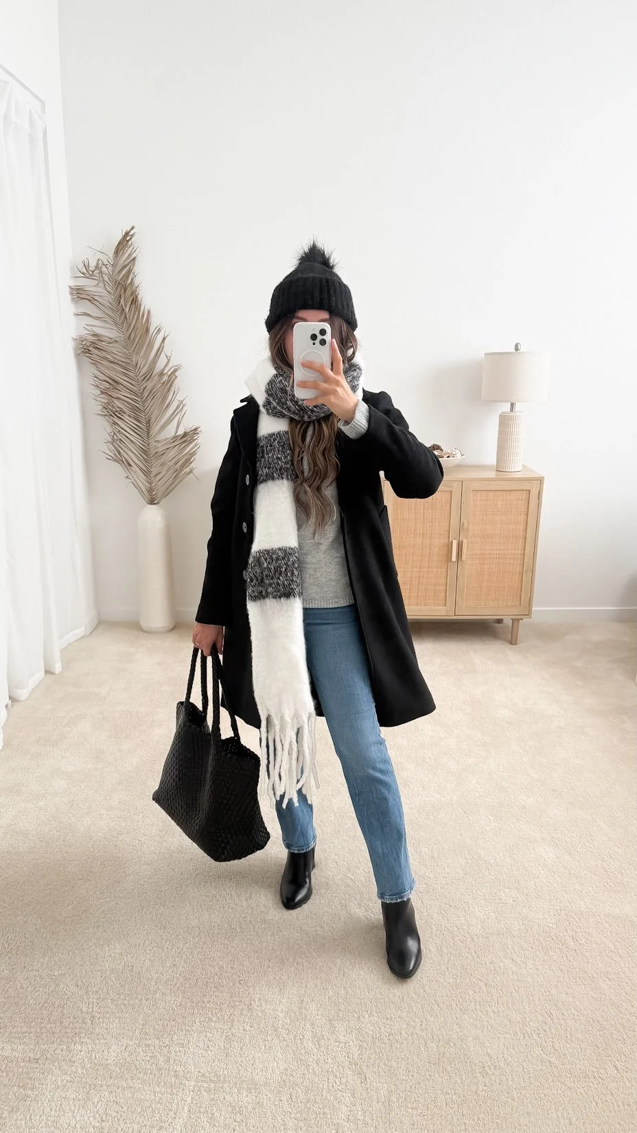 Stylish Ways to Wear a Scarf + Outfit Ideas for Cold Weather