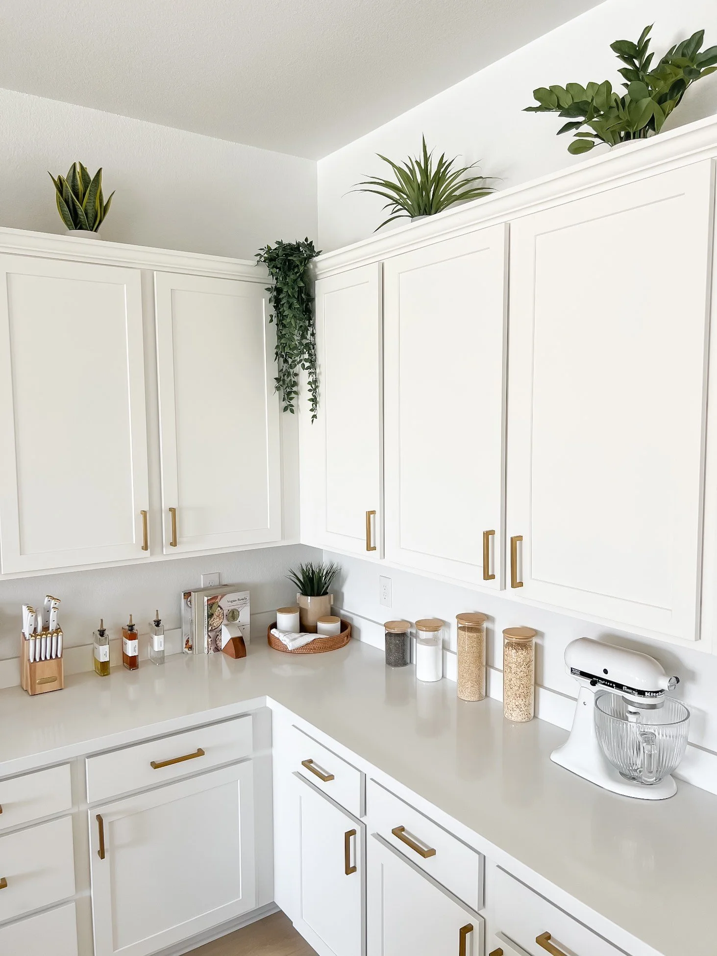 25 Kitchen Counter Decor Ideas That Will Elevate Your Space