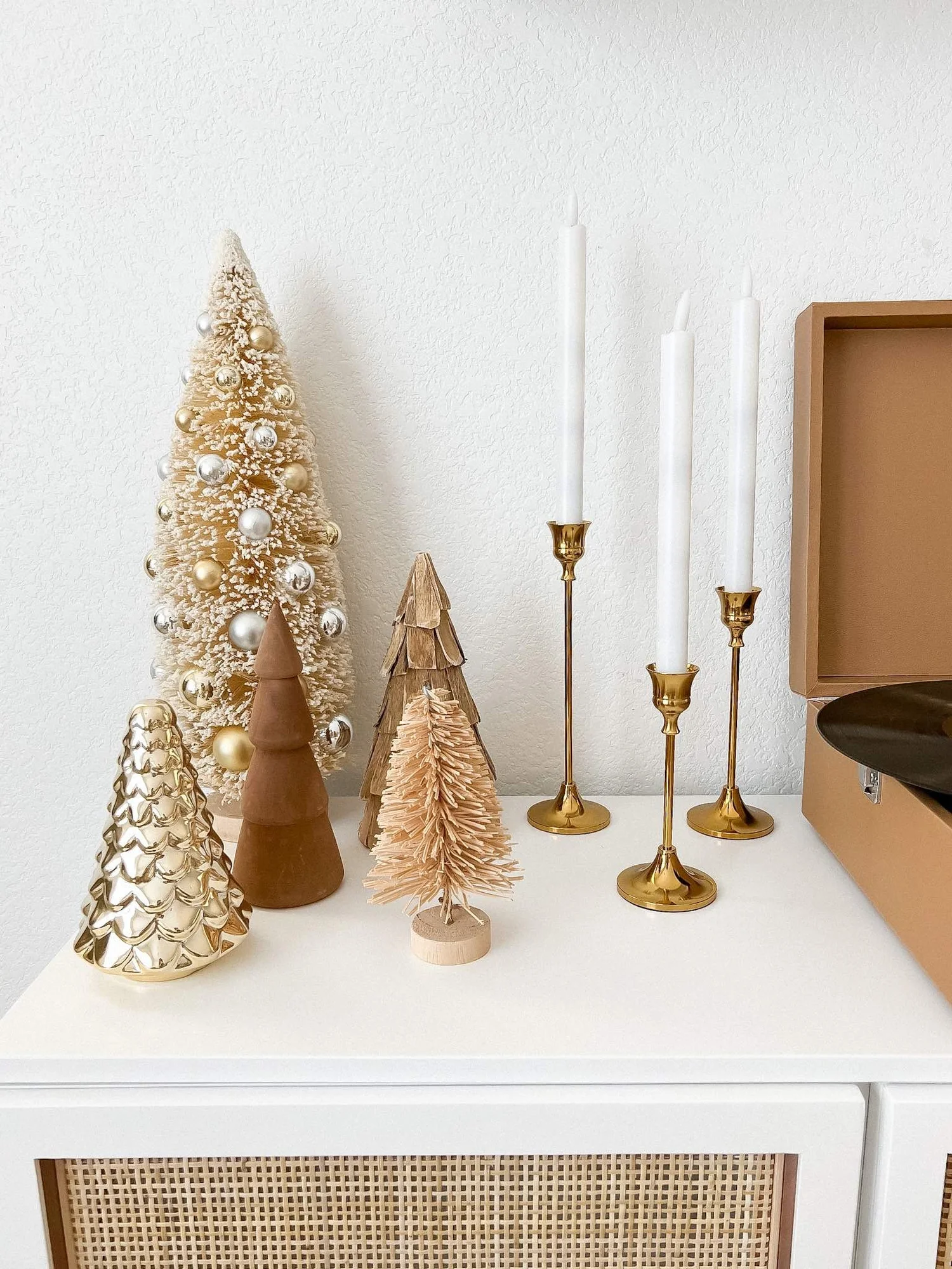 Neutral Boho Christmas Decor