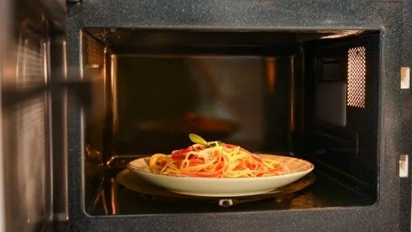 How Do Microwaves Work? [VIDEO] | Science Explanations for Kids