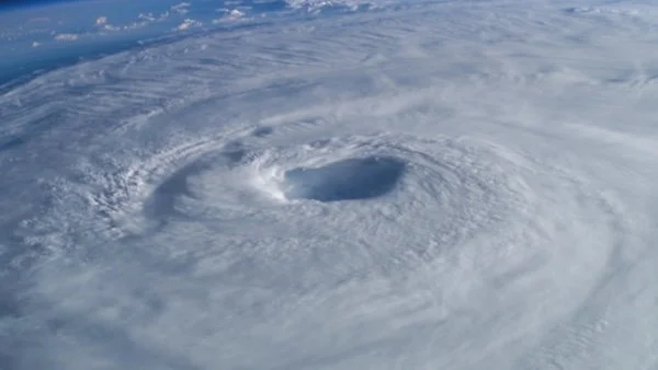 What is a Hurricane? How do they form? [VIDEO] | Science Explanations ...