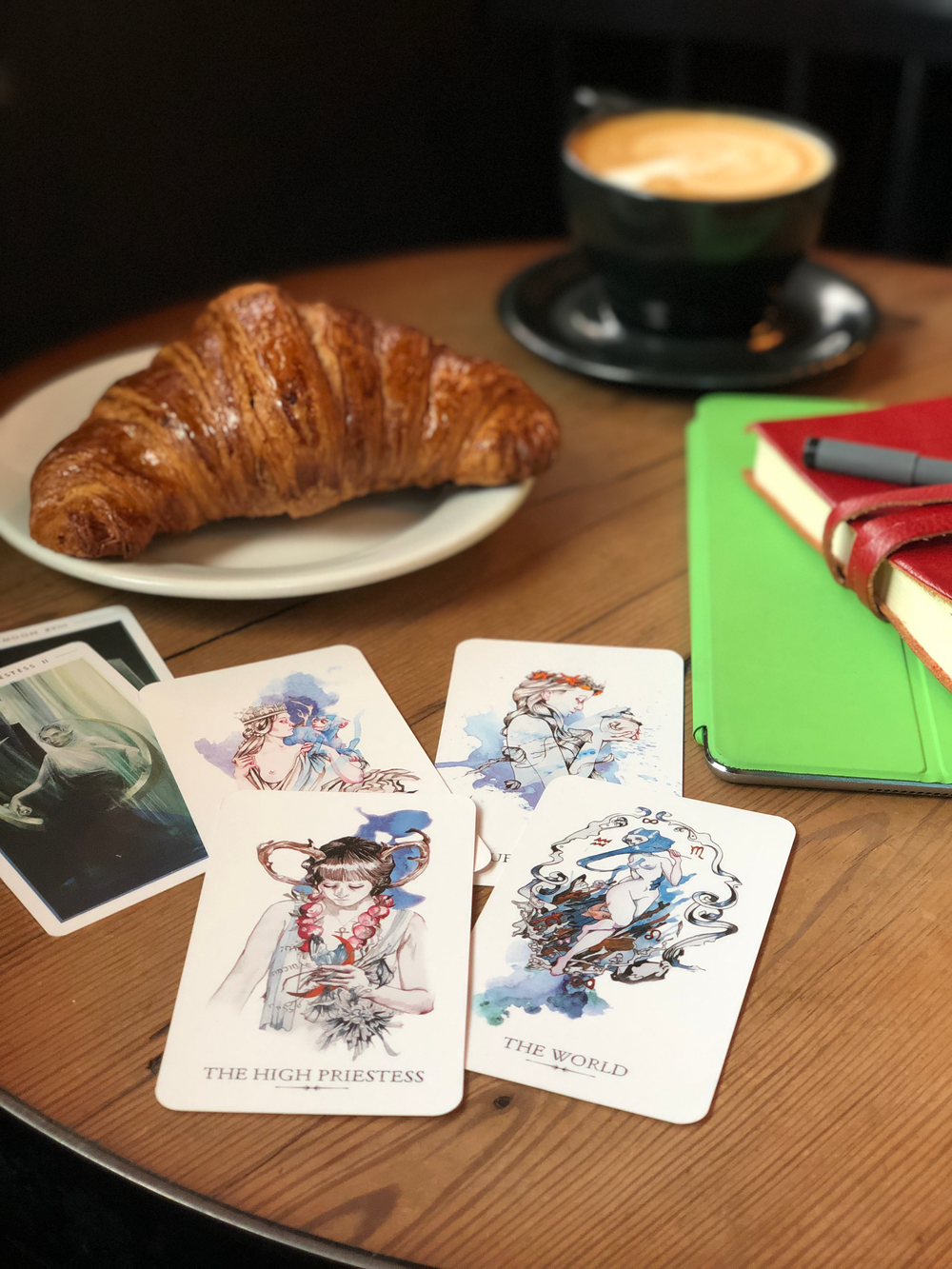 Hermit's Mirror | Guidance and Reflection through Tarot and Divination