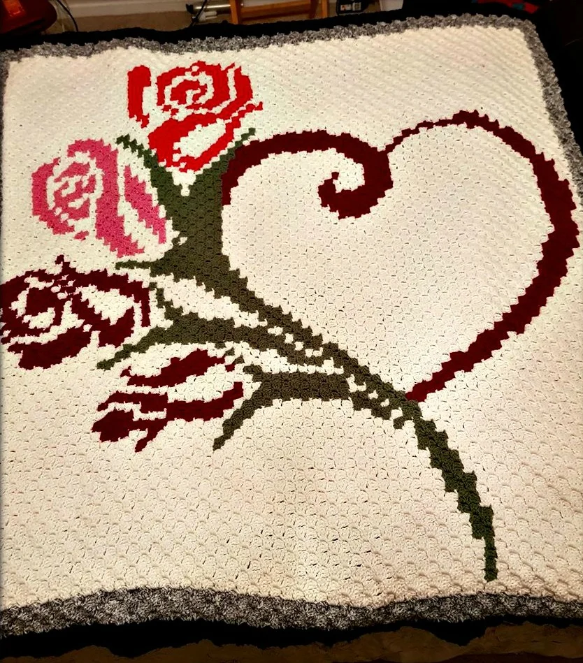 Roses and Heart Afghan, C2C Crochet Pattern