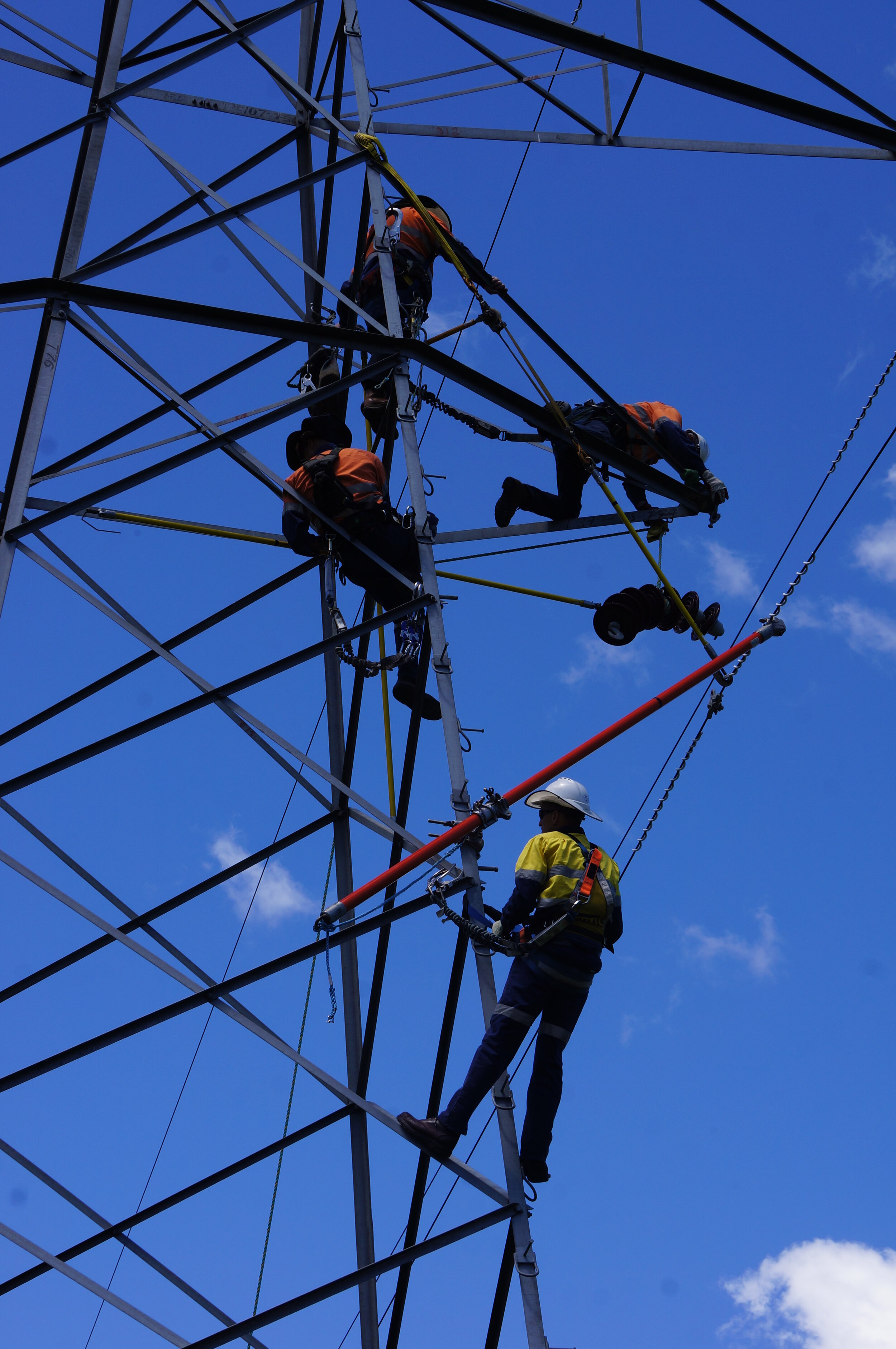 Power: Courses for the Electrical Supply Industry — EnerSafe