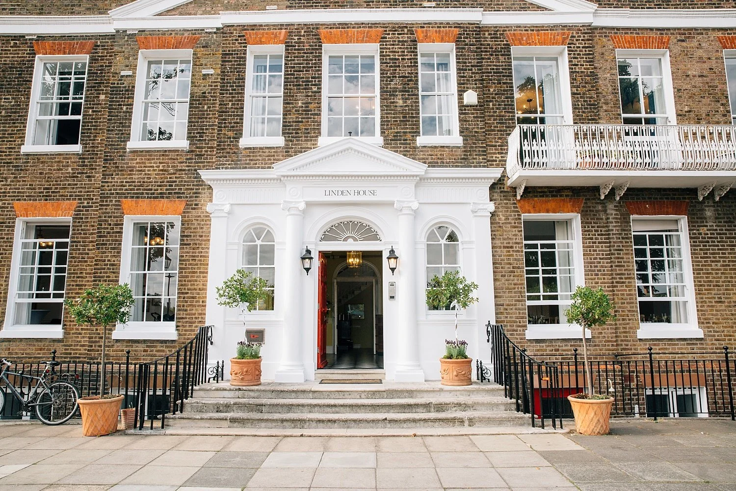 Joyful Summer Wedding Photography at Linden House Riverside | London ...
