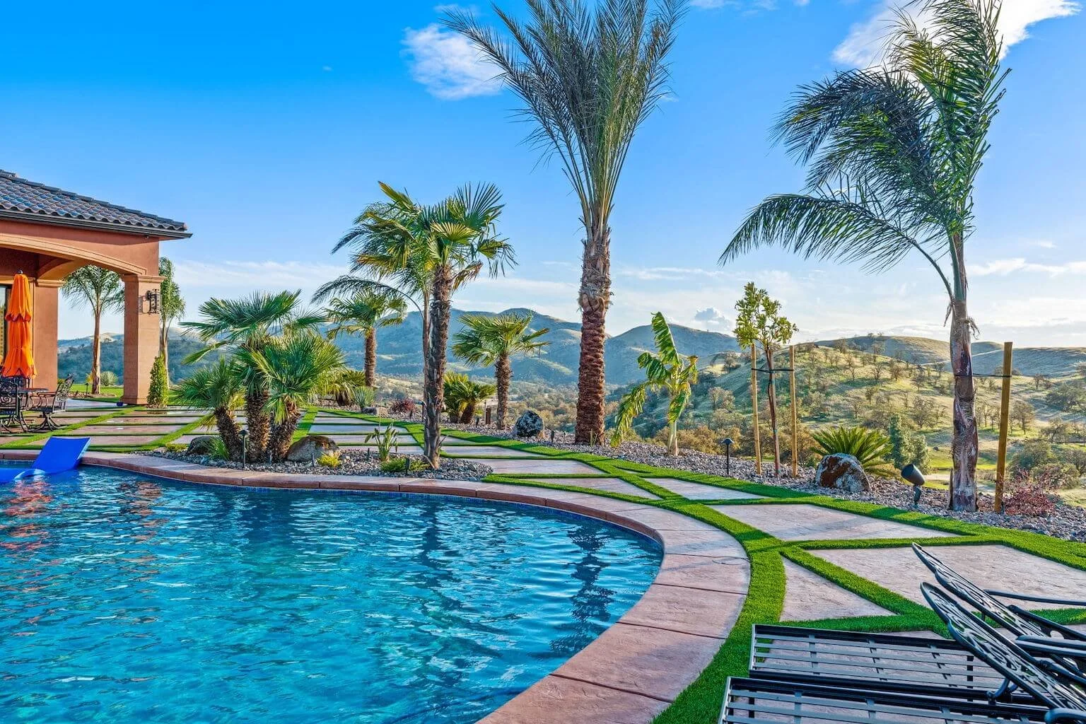 Signature Pools & Spa Inc