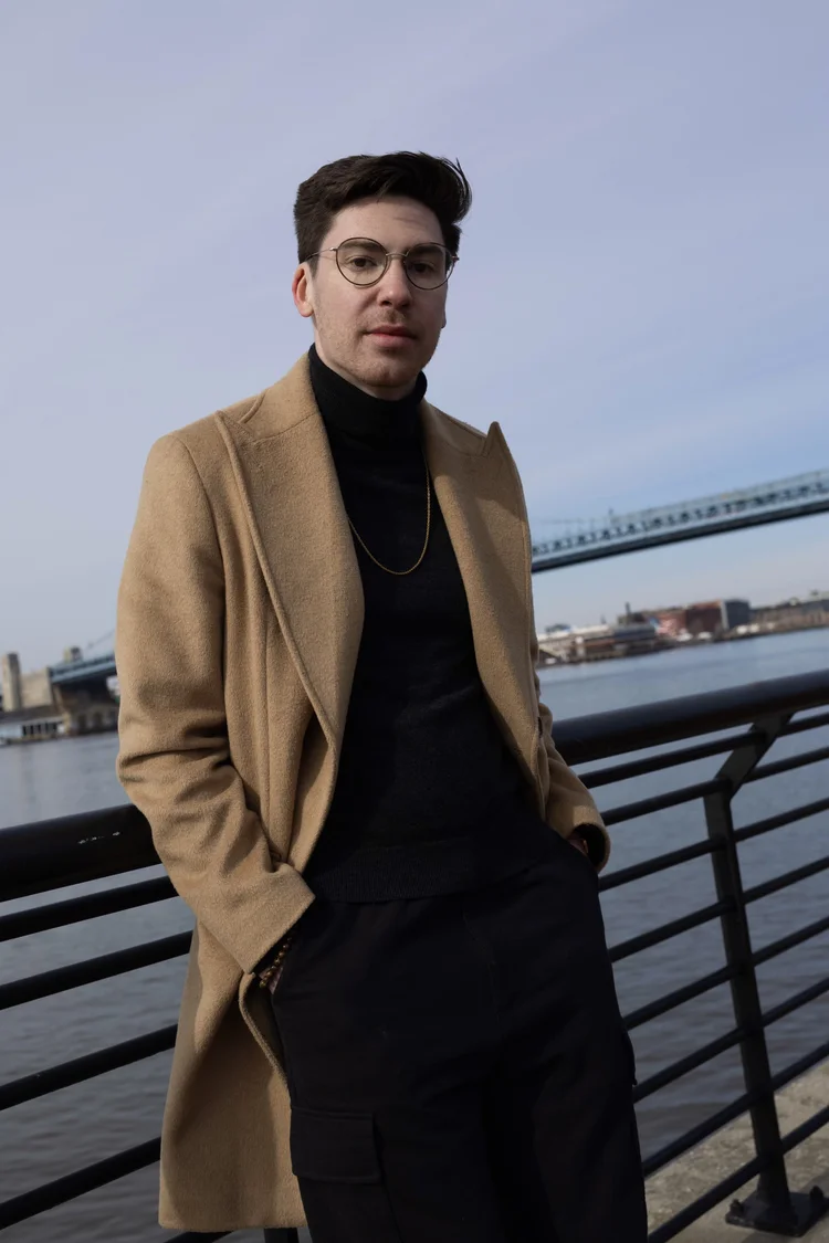 Bio — Elijah Cole