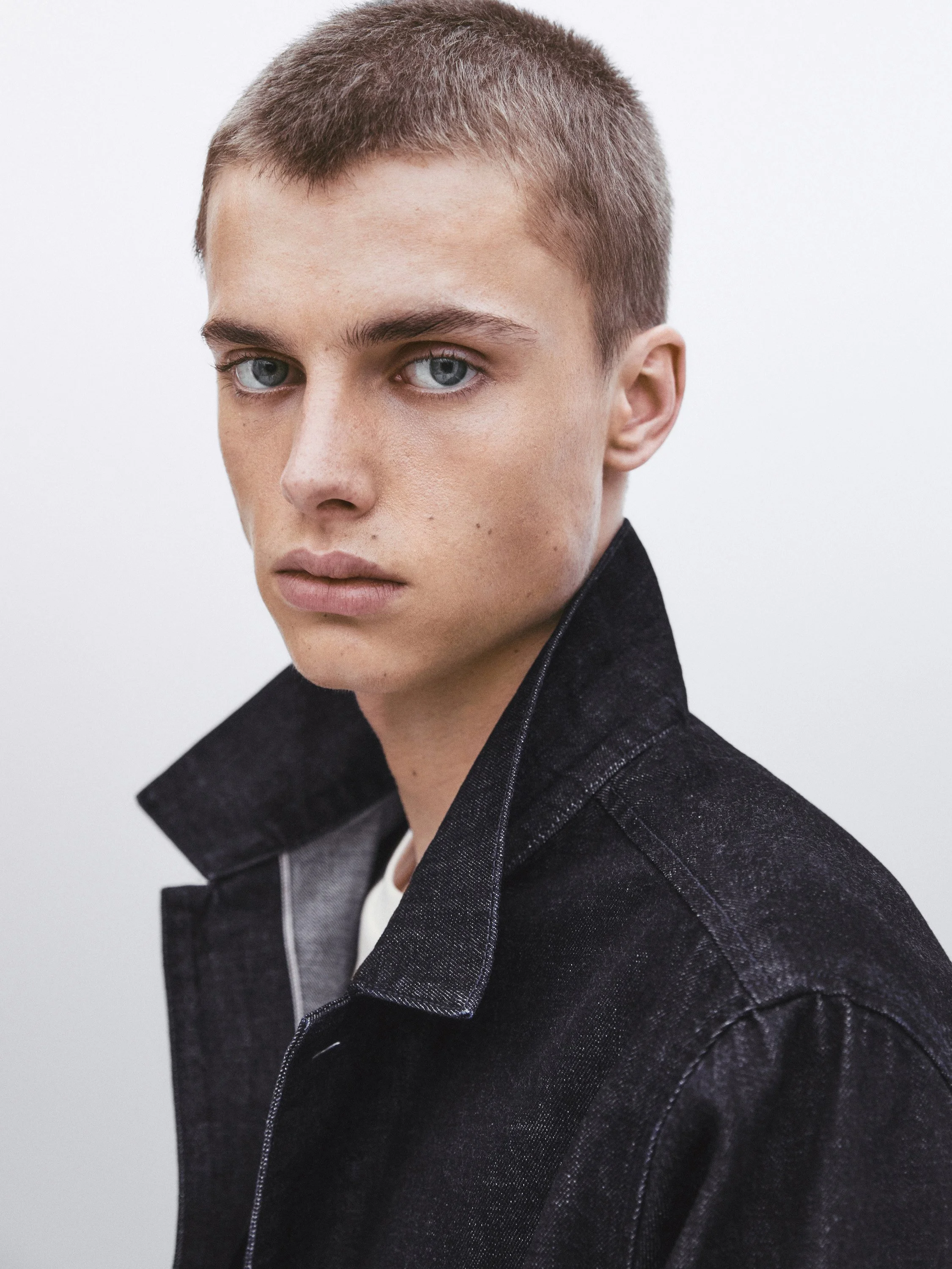 ELIAS MONSTREY — The Troopers - Male Model Management - Amsterdam ...