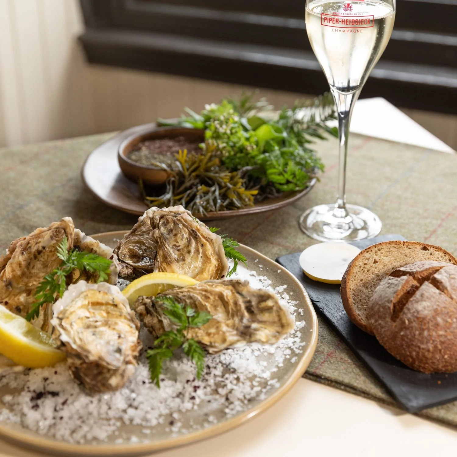 Popping the Question at Edinburgh Castle? Cannonball Has a Sparkling ...